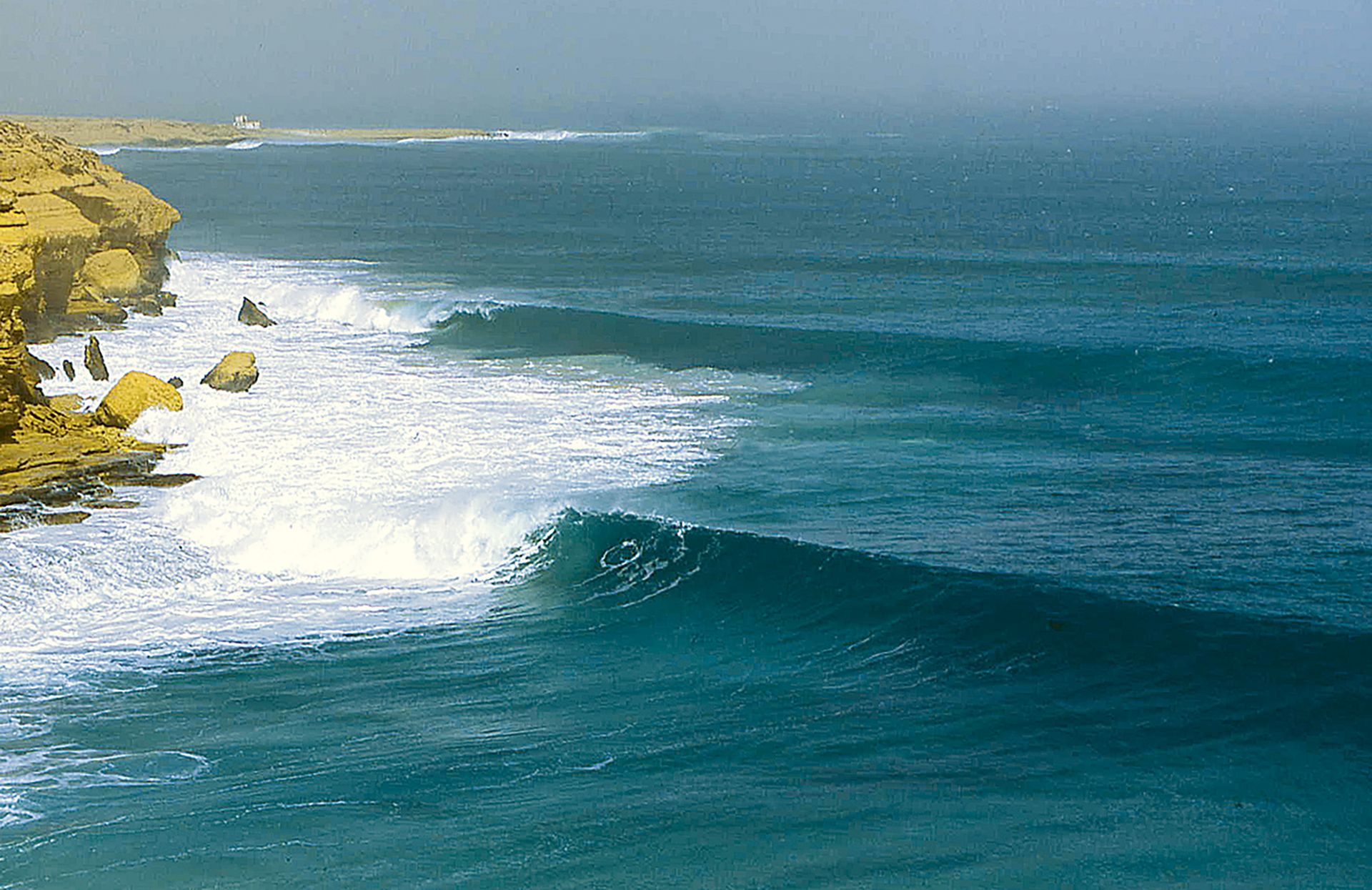 Surfing in Egypt – Guide to Best Surf Spots & Seasons | Stormrider Surf ...