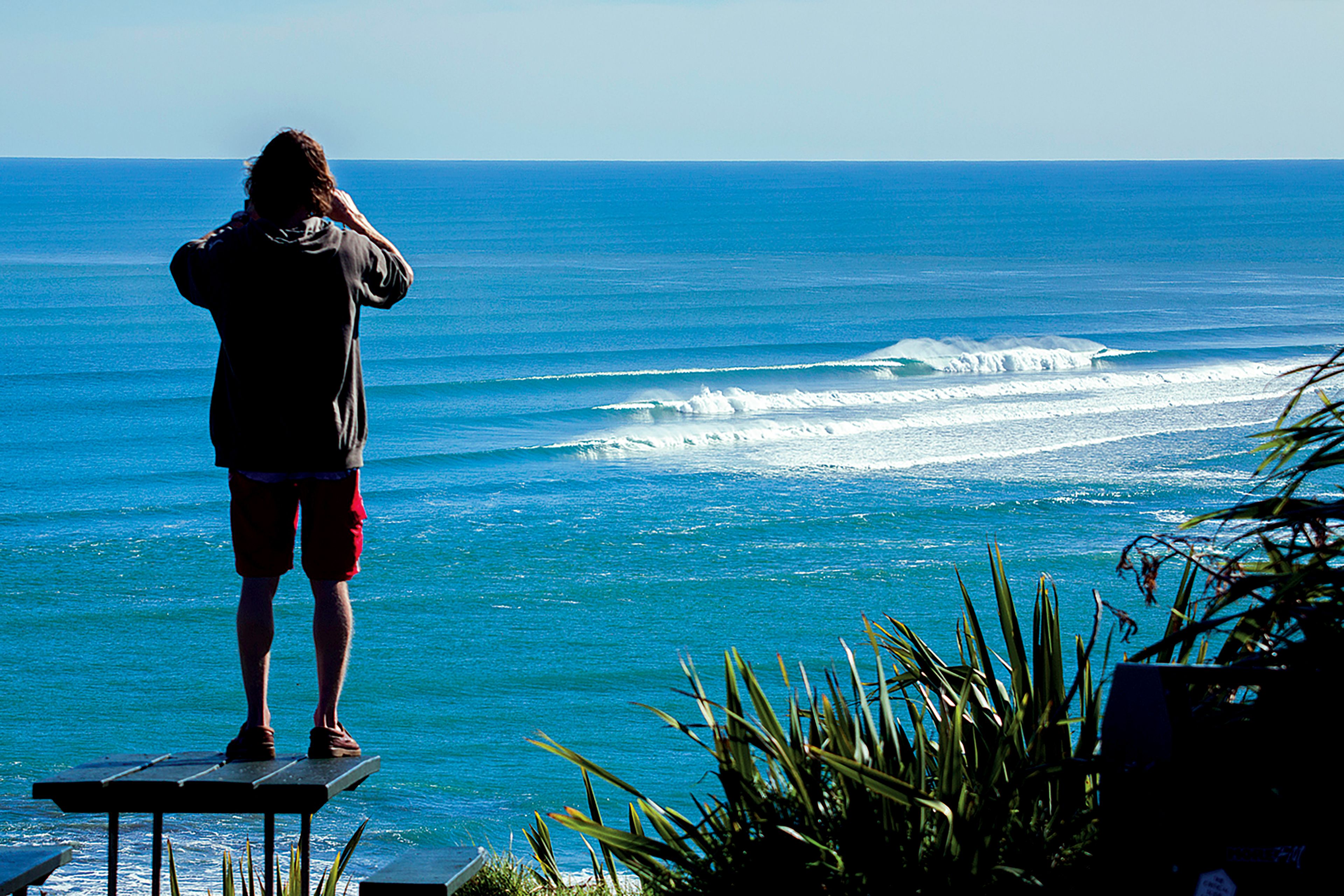 Raglan Bar Surf Guide (Waikato, New Zealand) – Wave Info & Tips ...