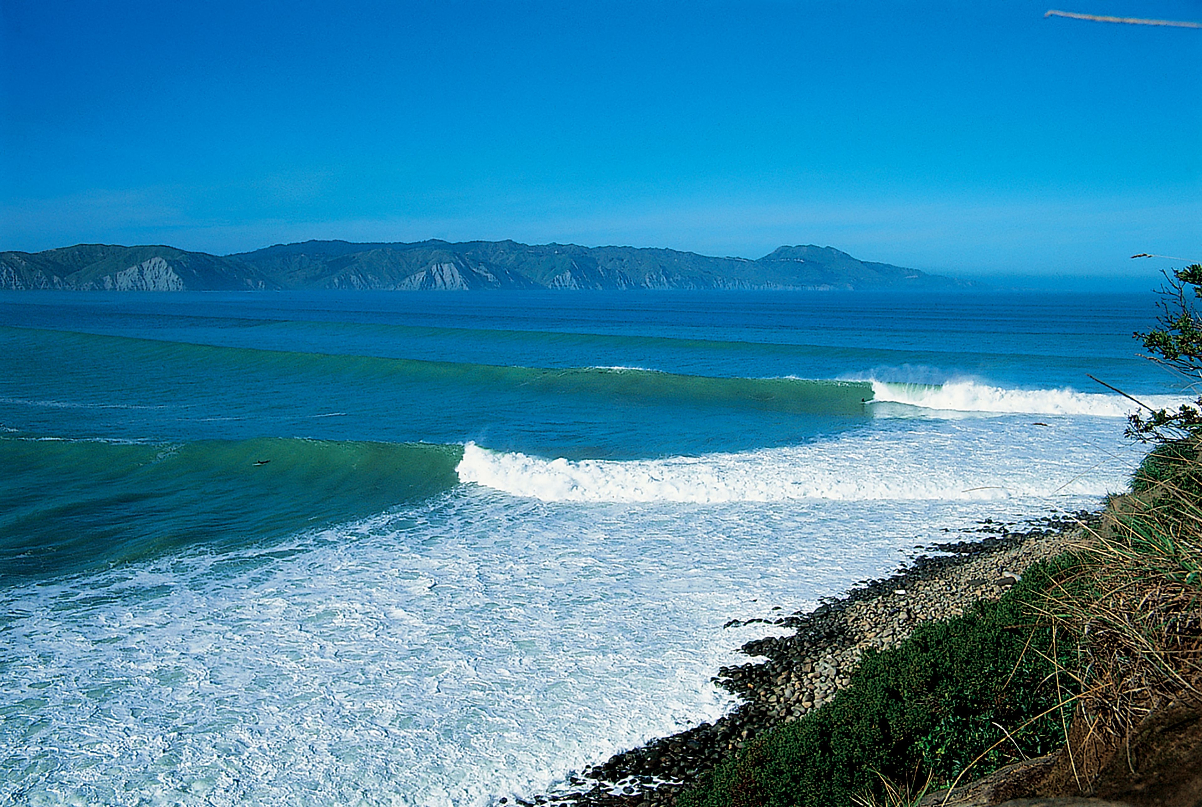 Surfing in Mahia Peninsula, New Zealand – Surf Guide & Local Tips ...