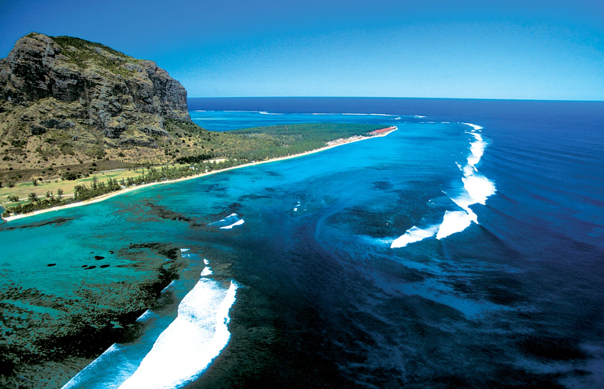 Surfing in Mauritius – Guide to Best Surf Spots & Seasons | Stormrider ...