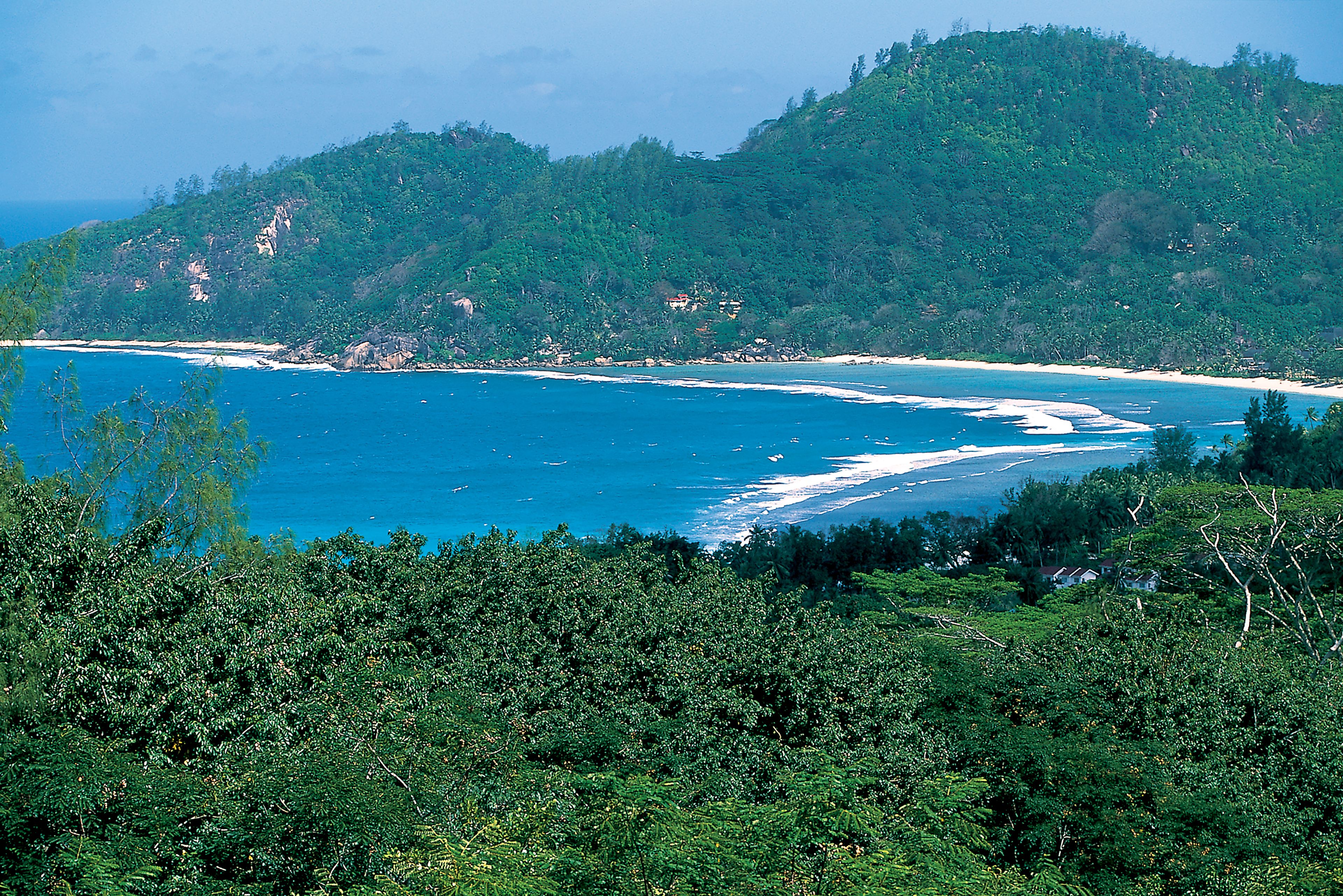 Surfing in Seychelles – Guide to Best Surf Spots & Seasons | Stormrider ...