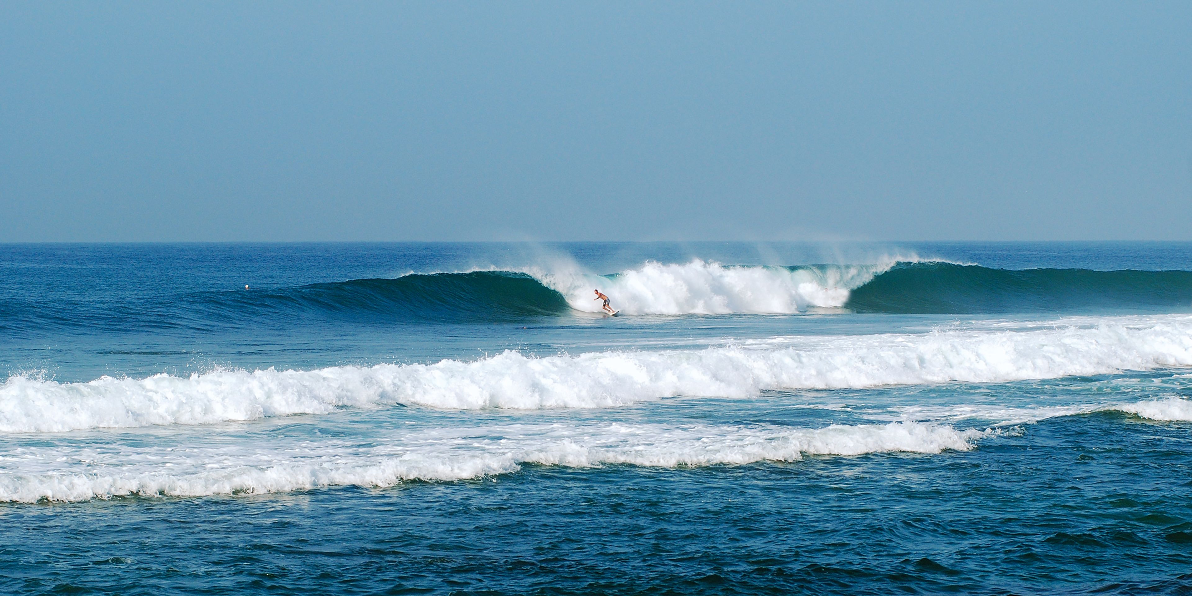 Main Reef - Hikkaduwa Surf Guide (Southwest Sri Lanka, Sri Lanka ...