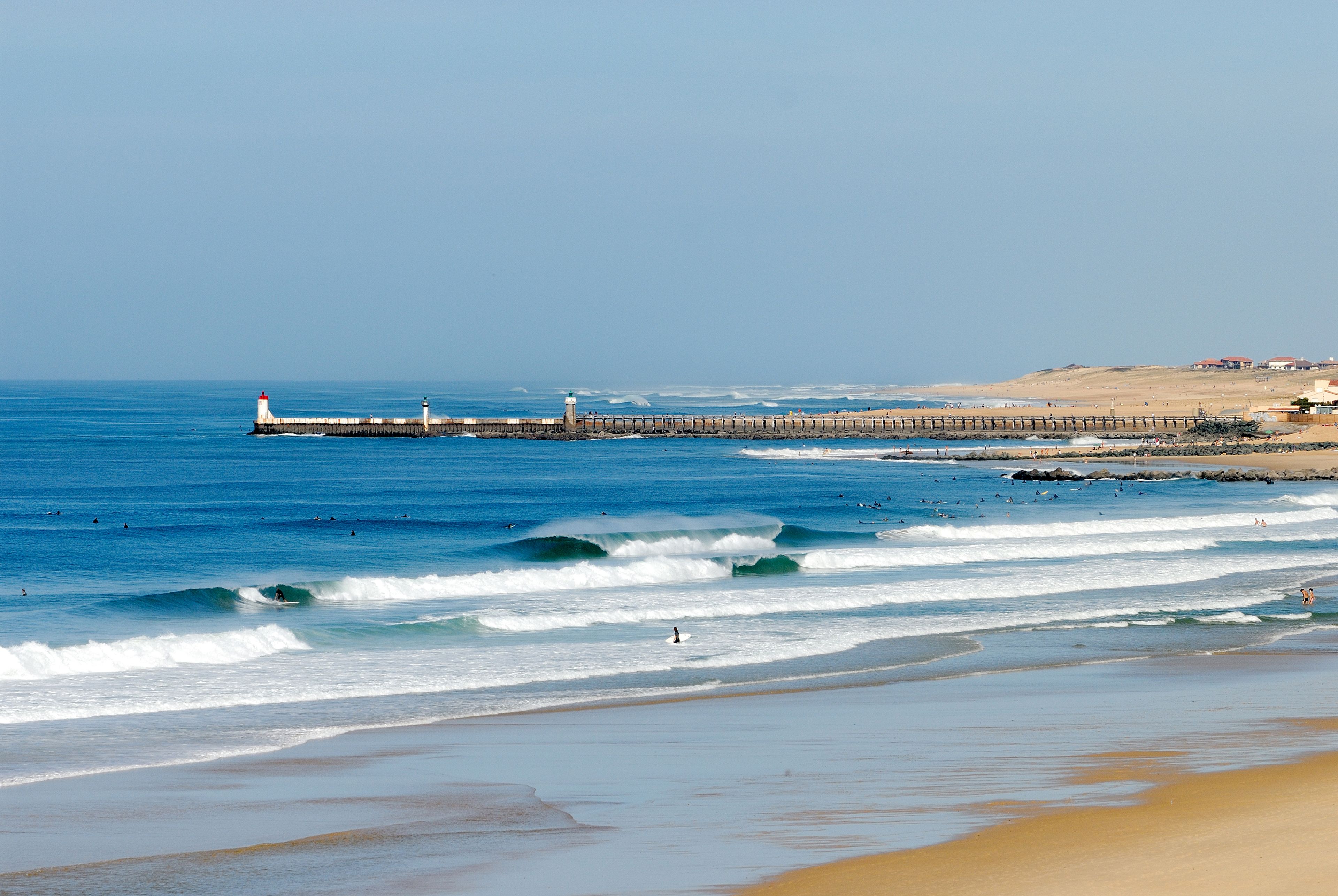 Surfing in France – Guide to Best Surf Spots & Seasons | Stormrider ...