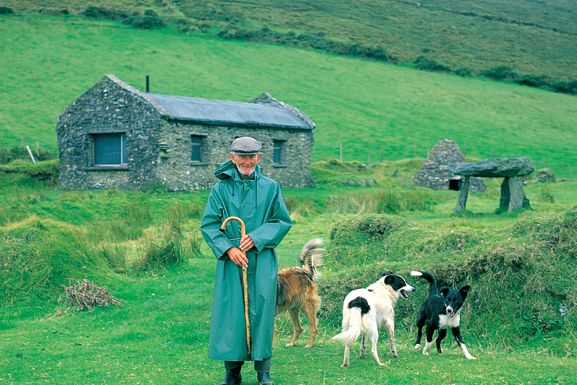 Surfing in Ireland – Guide to Best Surf Spots & Seasons | Stormrider ...