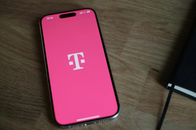 Does T-Mobile Work in the Bahamas? Yes, But Here's What to Know