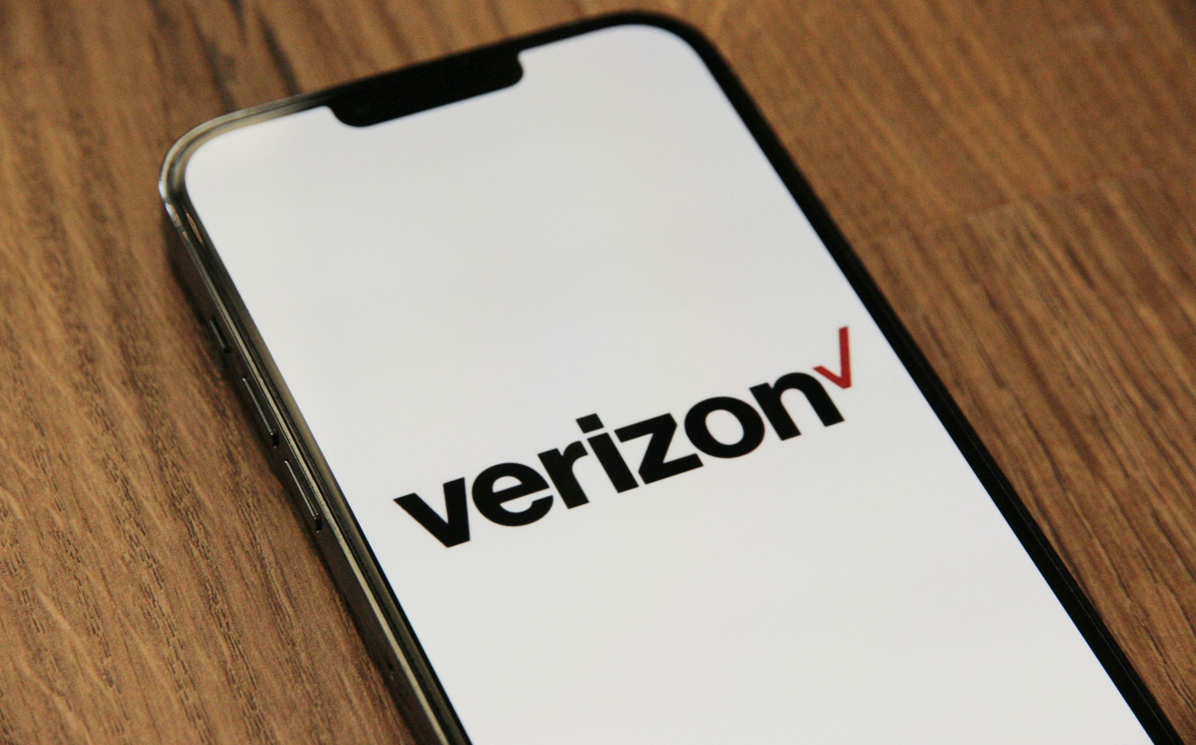 Does Verizon Work in Australia? Yes, But Here's What to Know