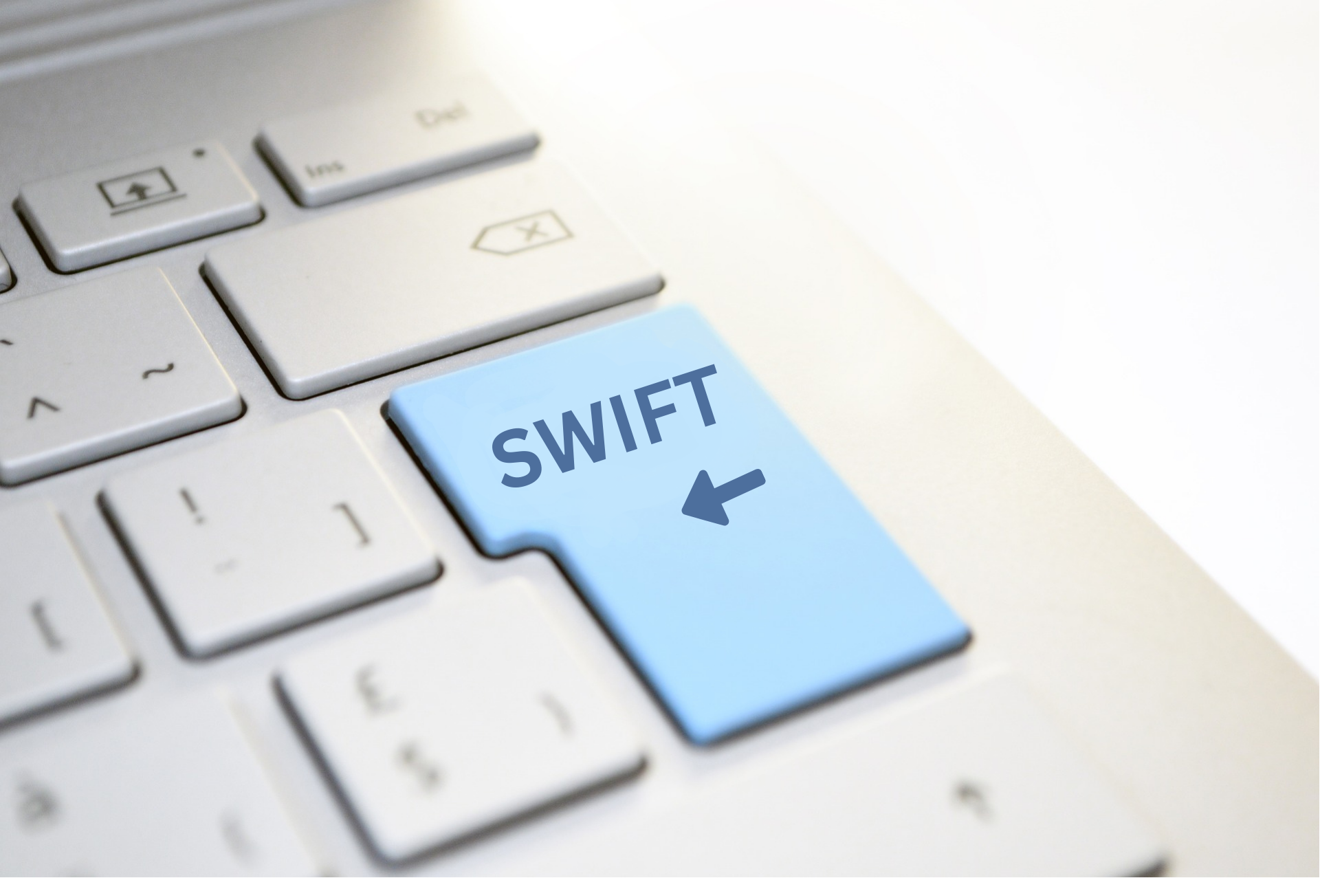 Virement SWIFT : Définition, Délais & Frais
