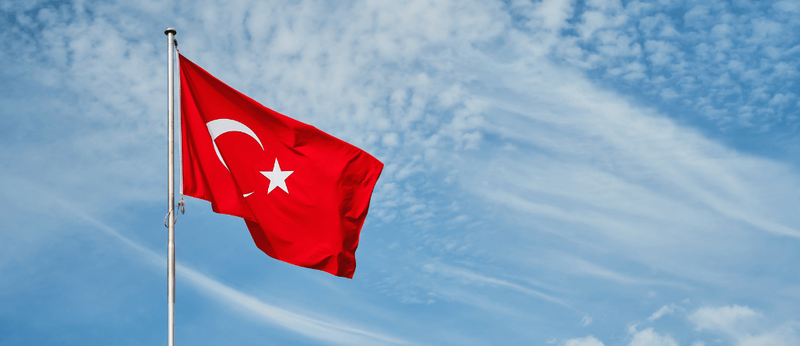 Roaming poza UE w Plus - koszt, aktywacja i tańsze alternatywy