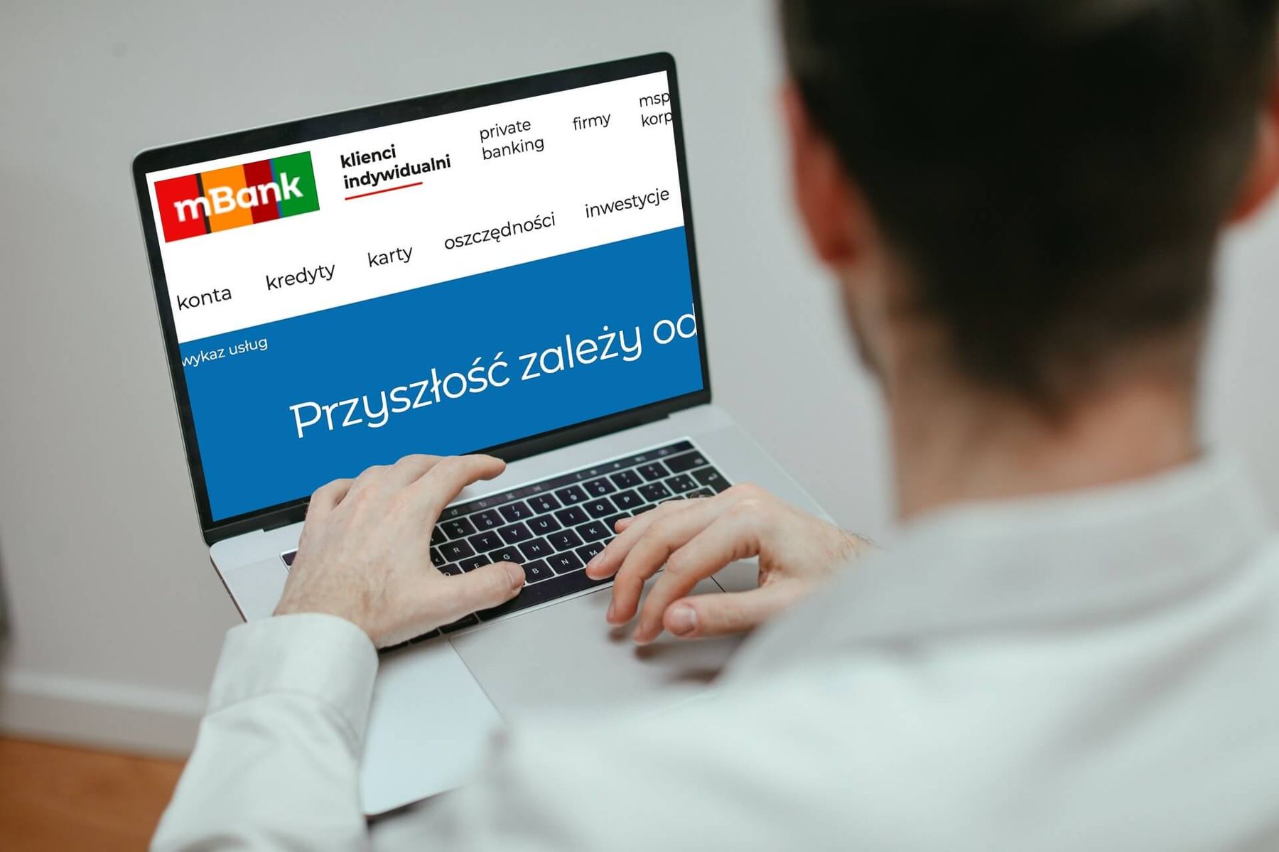 Przelew z zagranicy na konto PKO BP — jak zrobić, ile kosztuje i jak ...