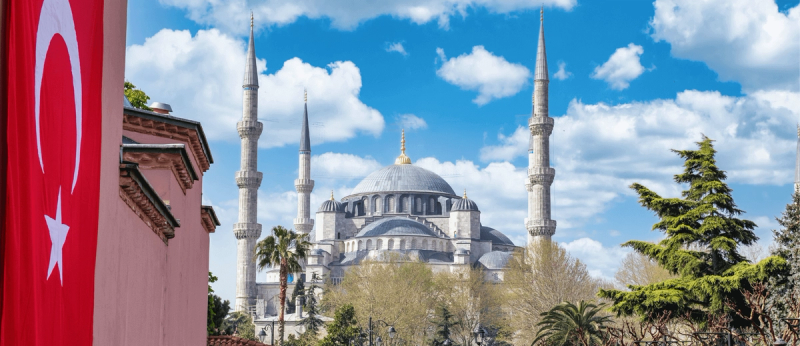 Roaming w Turcji: jak korzystać i ile kosztuje?