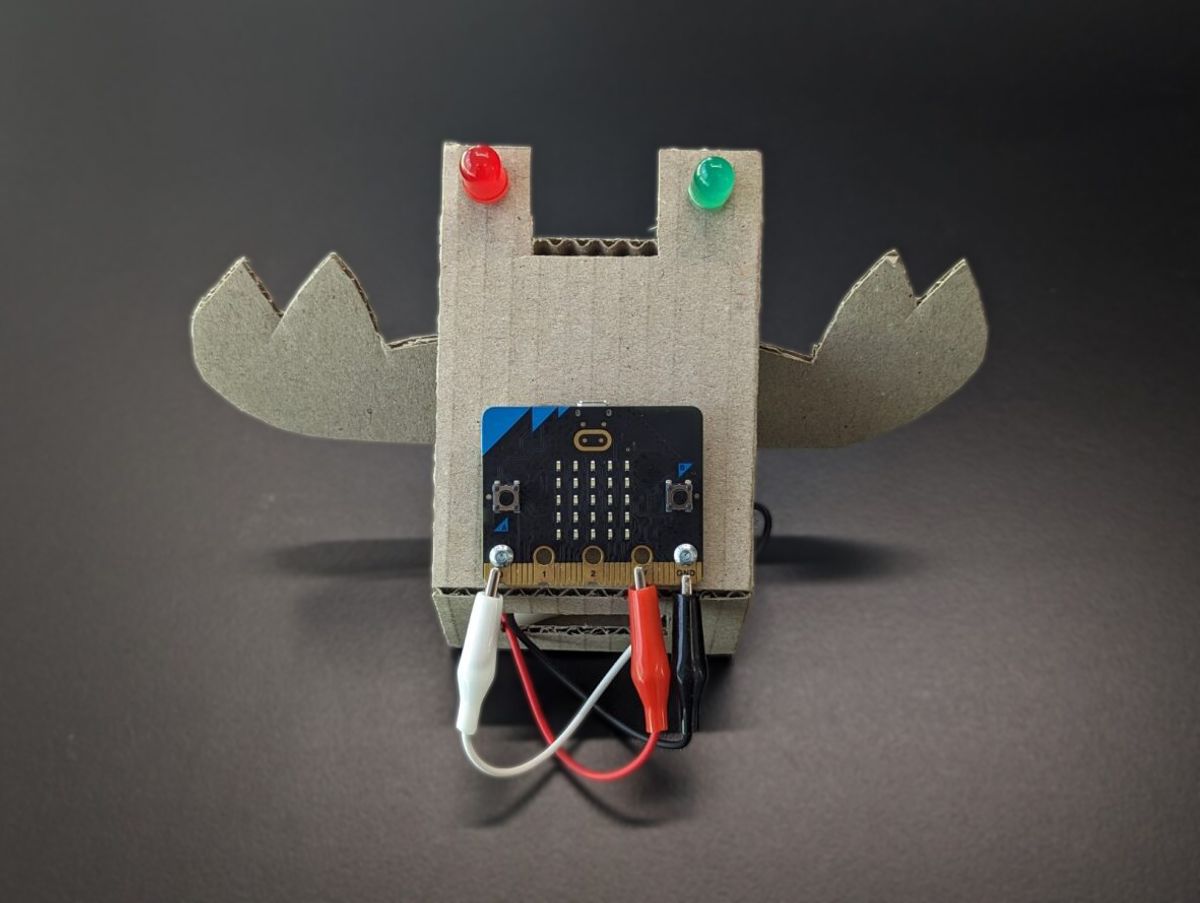 Powerhouse Museum - Family micro:bit Cardboard Robots (Ages 7+)
