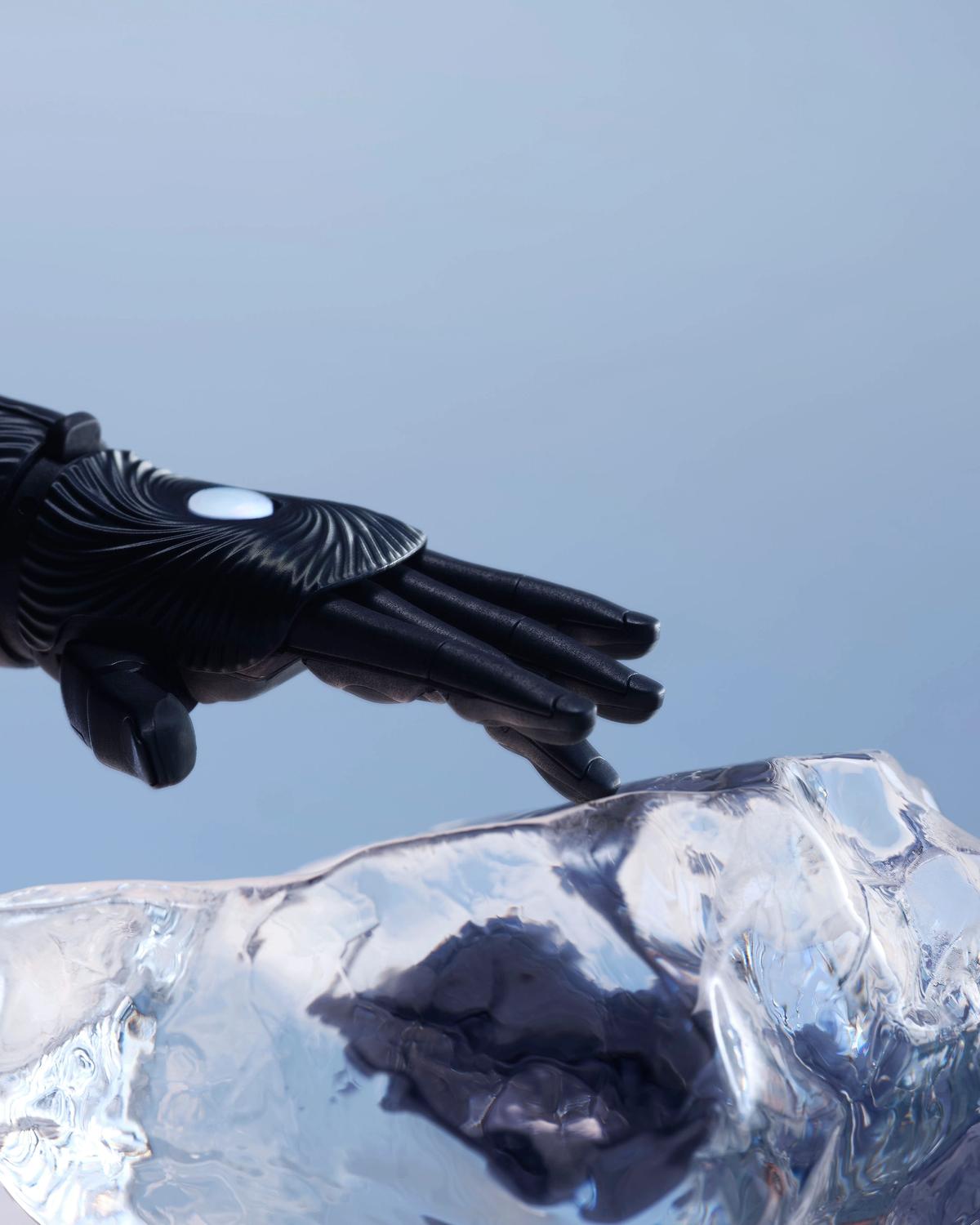 A Sense of Touch - Édition 01 – Touch, Form & Nature | ProtoÉditions