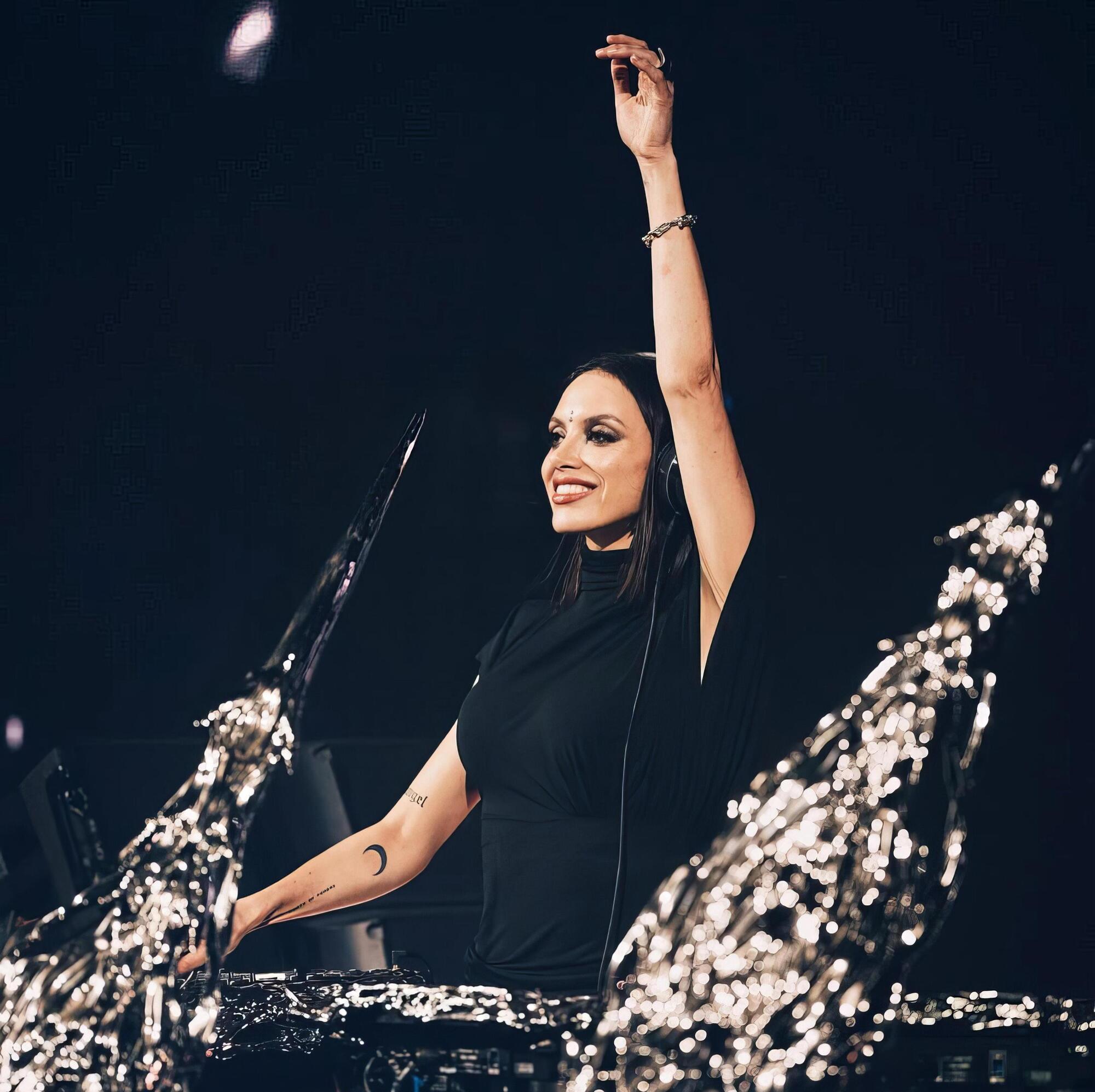 Sara Landry to Headline Terminal V Festival 2026 in Edinburgh | Techno ...