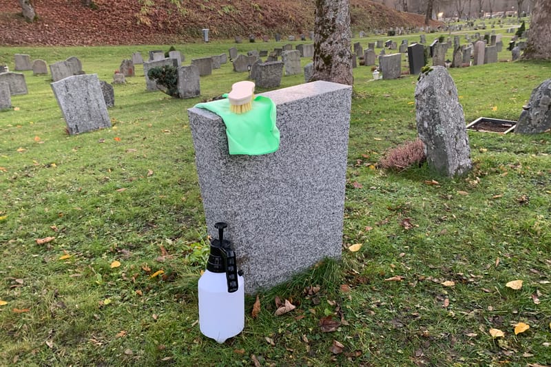 Tips til rengjøring av gravstein | Memodo