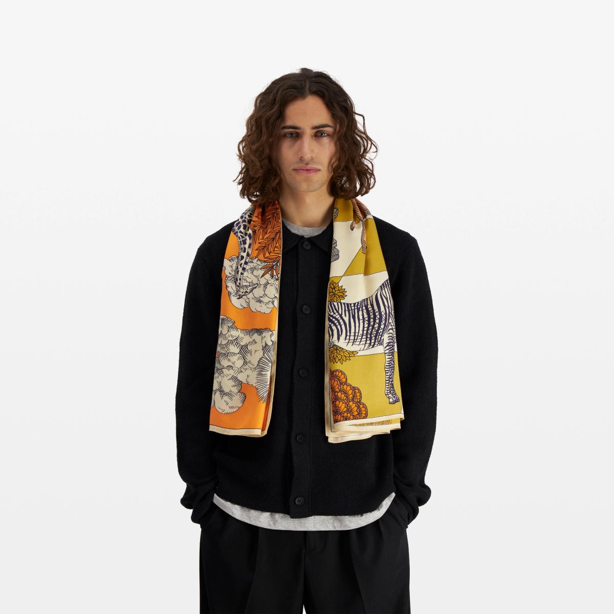 Cashmere Square 130 - Magnus - Orange — Inoui Editions