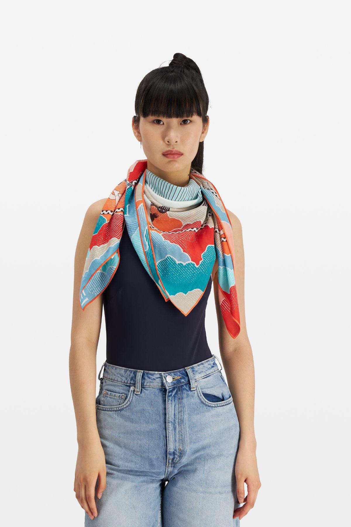 Square scarves — Inoui Editions