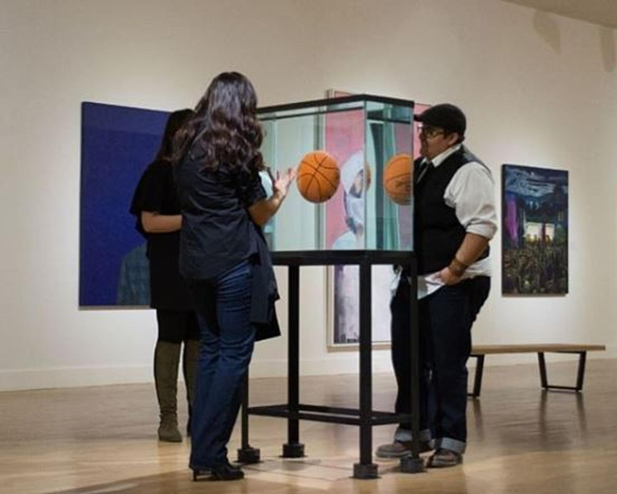 Jeff Koons - One Ball Total Equilibrium Tank (Spalding Dr. J Silver Series)