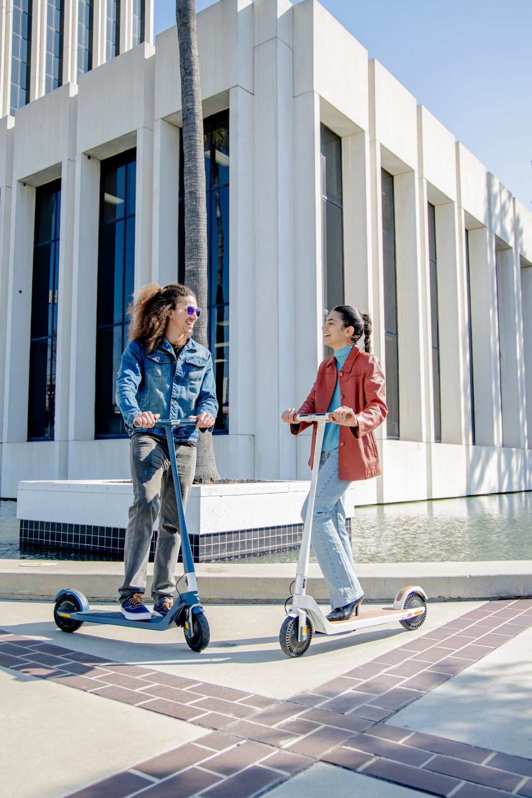 Introducing the Unagi Model One Voyager