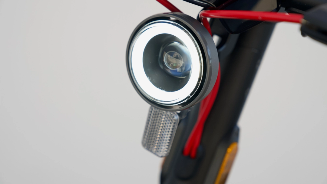 The Importance of Lighting on Electric Scooters: Why Visibility is Key