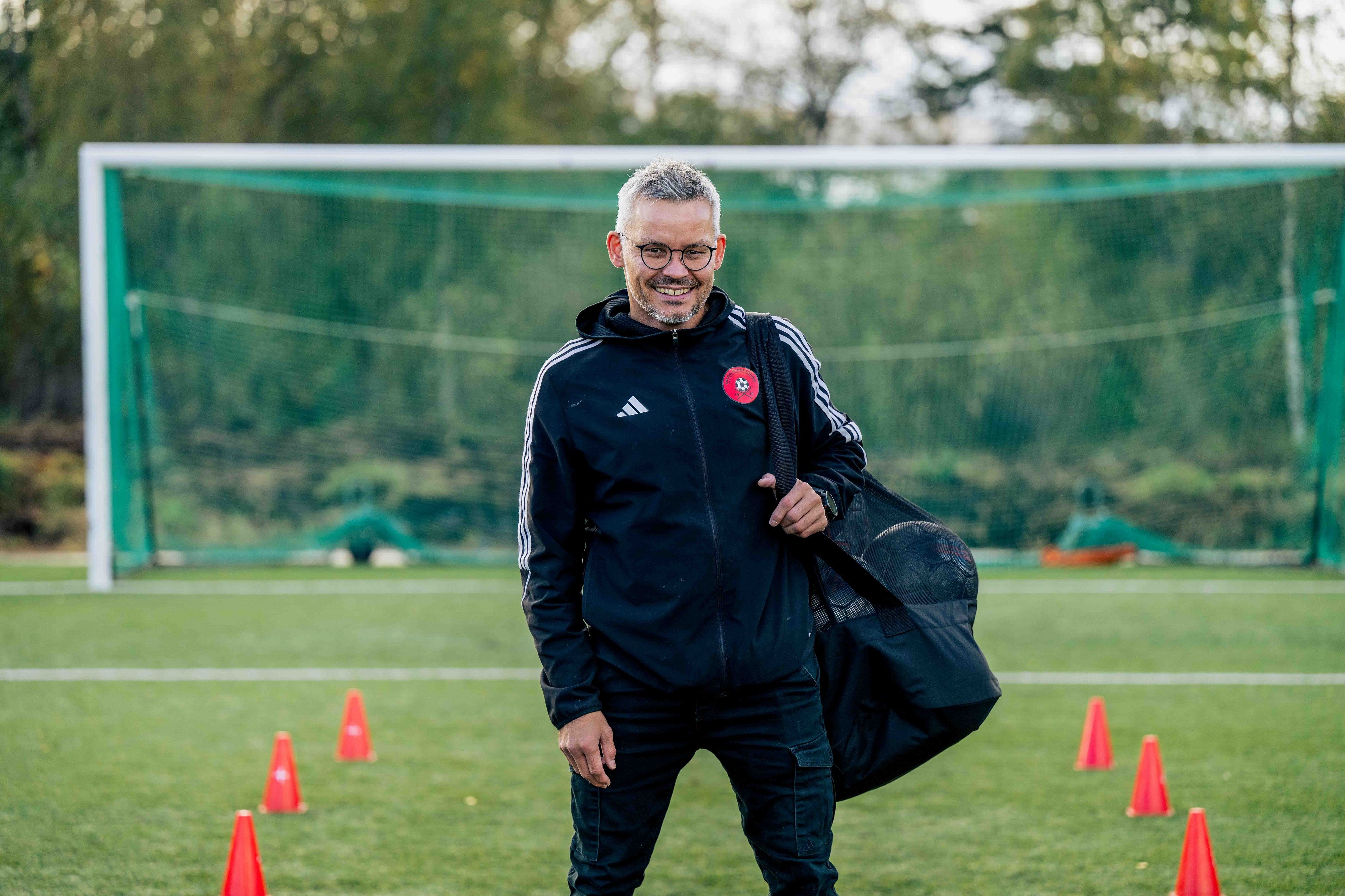 Hverdagshelten som sprer idrettsglede i lokalsamfunnet | The Quartz Corp