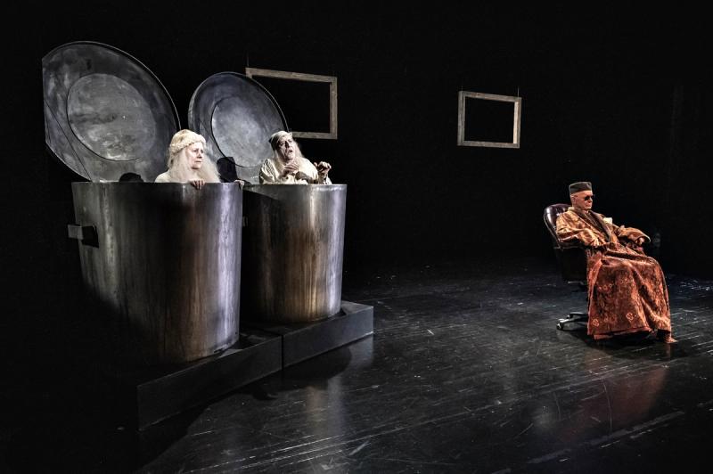 Repetitiv eksistensialisme – Scenekunst