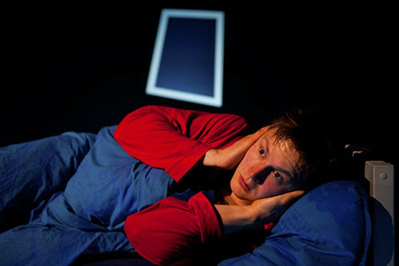 Verdensrommet på alvor – Scenekunst