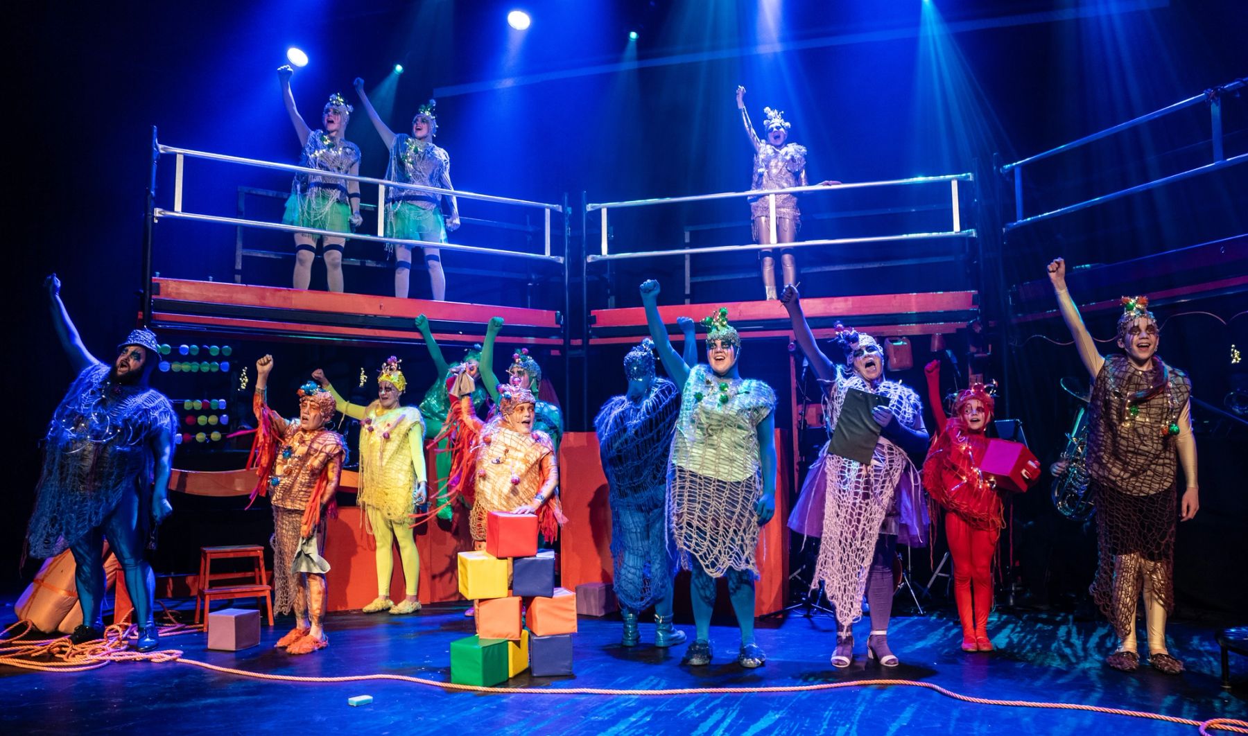 Fornøyeleg og rotete hjerneoperette – Scenekunst