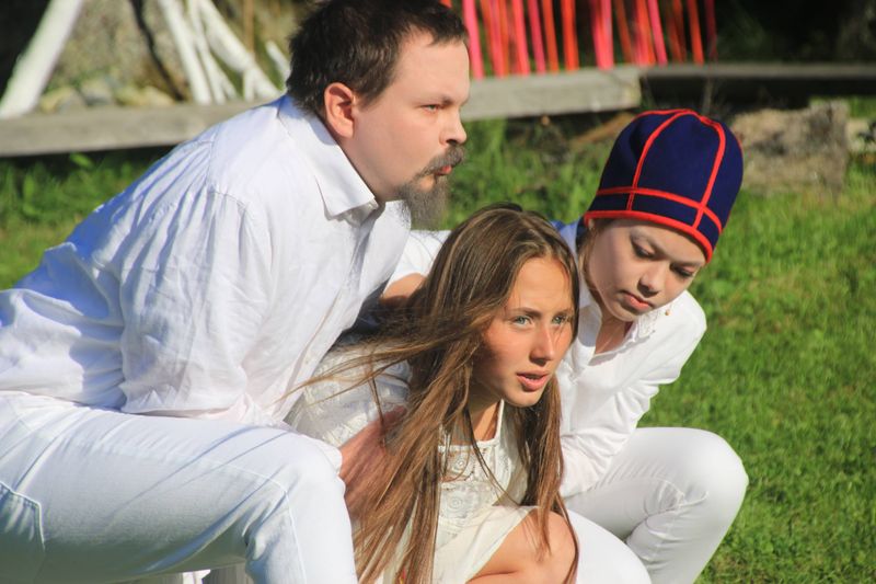 Utfordrende framtidsfiction – Scenekunst