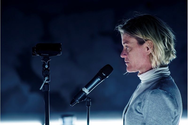 Lygre i dansk dogmestil – Scenekunst