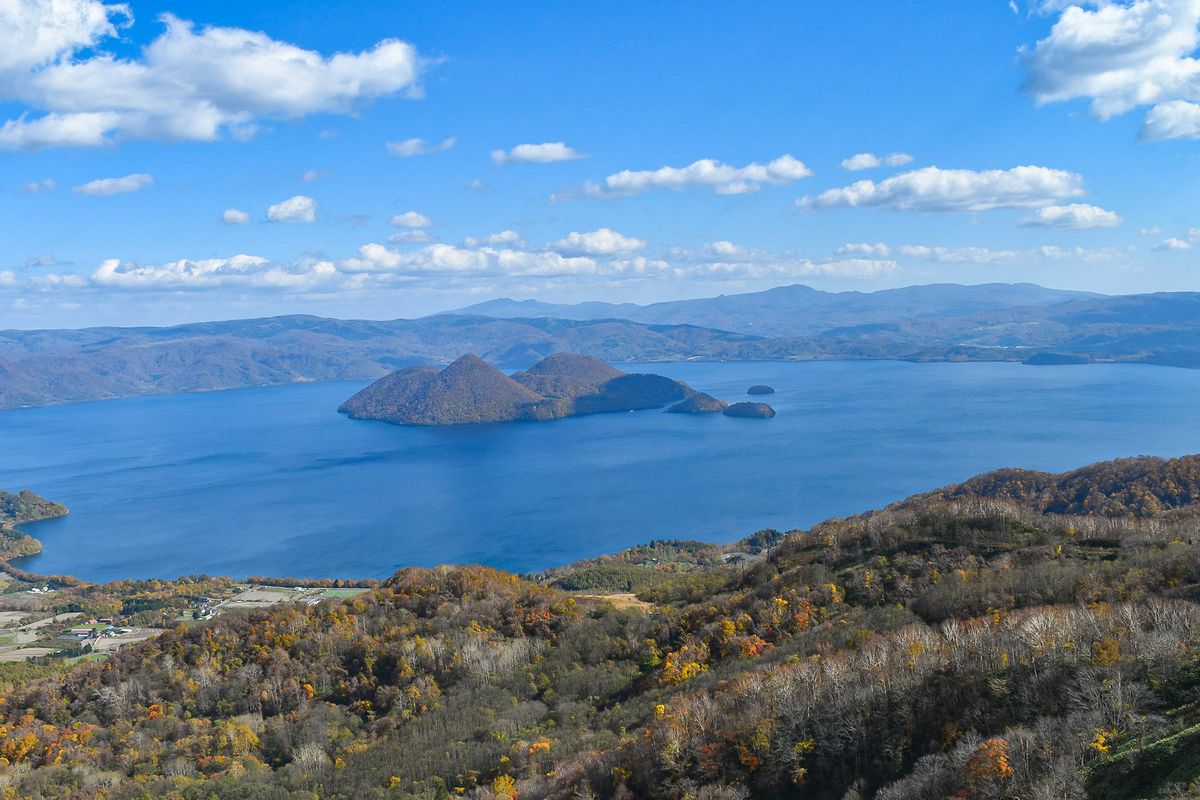 Lakes & Volcanoes 8 Day Self-Guided Tour - Adventure Hokkaido