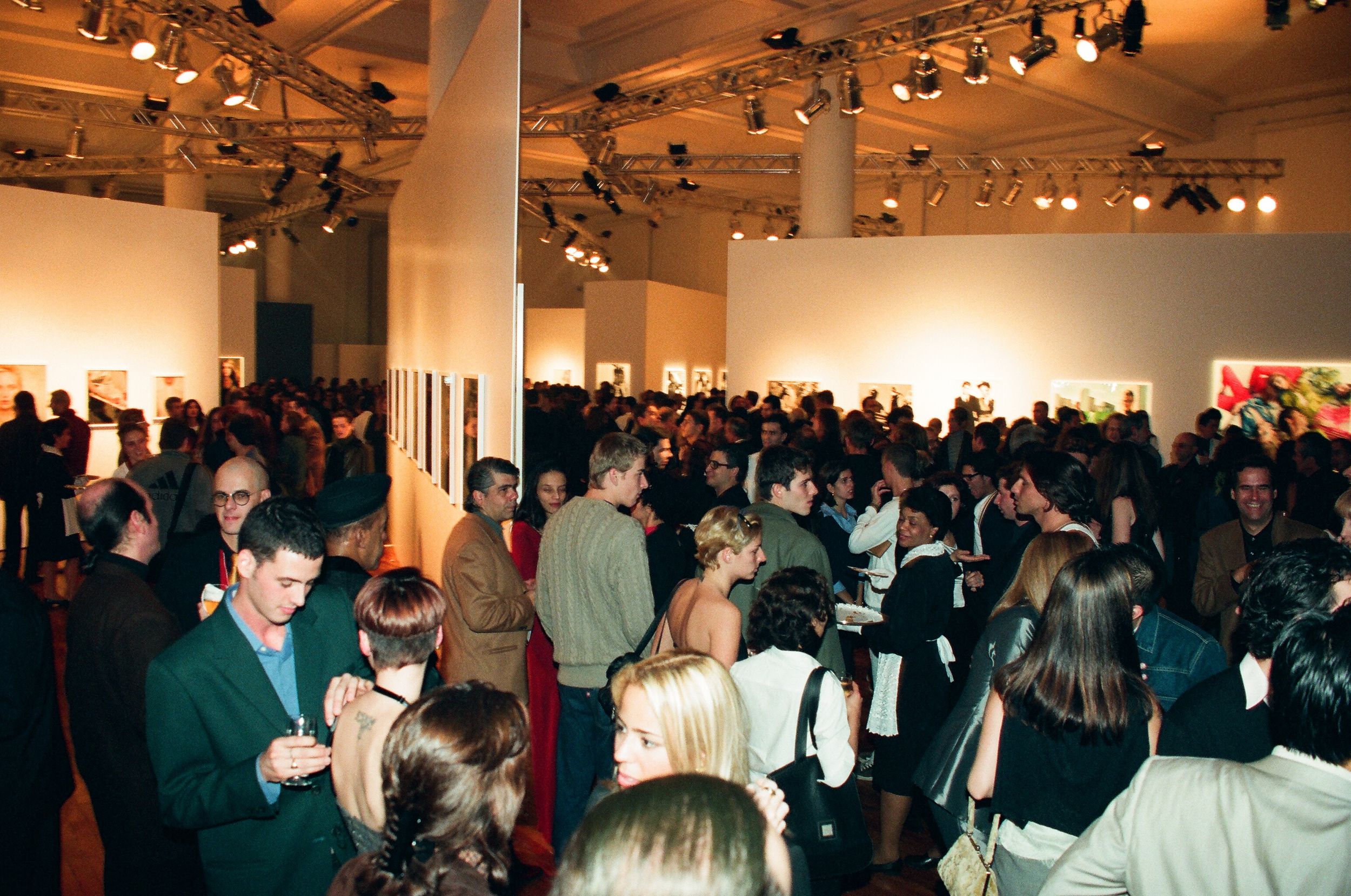 Mario Testino: Fashion Photographs Exhibition | Mario Testino