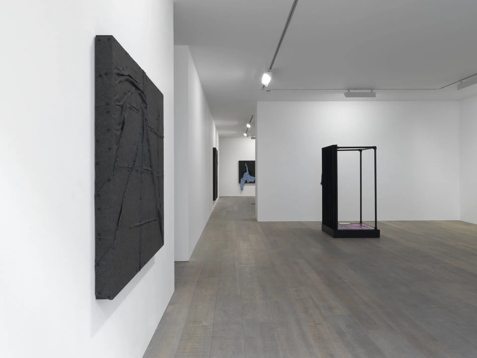 ‘Tom Burr’ - Modern Art