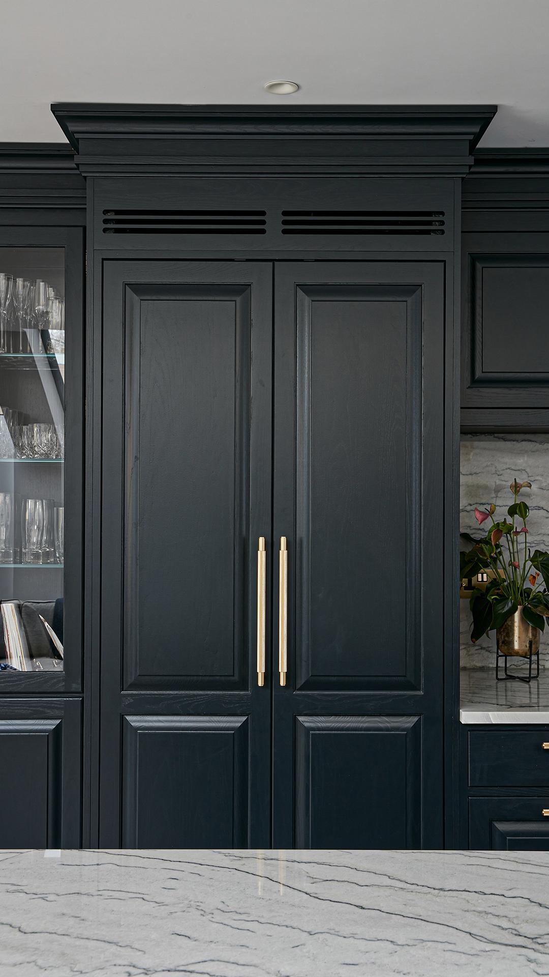 Sola Kitchens | Internal Solutions - Larders & Workstations