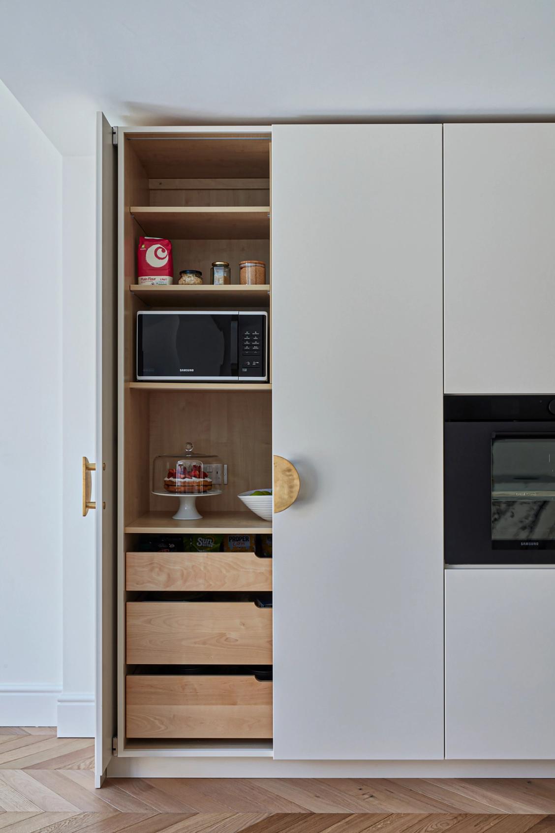 Sola Kitchens | Internal Solutions - Larders & Workstations