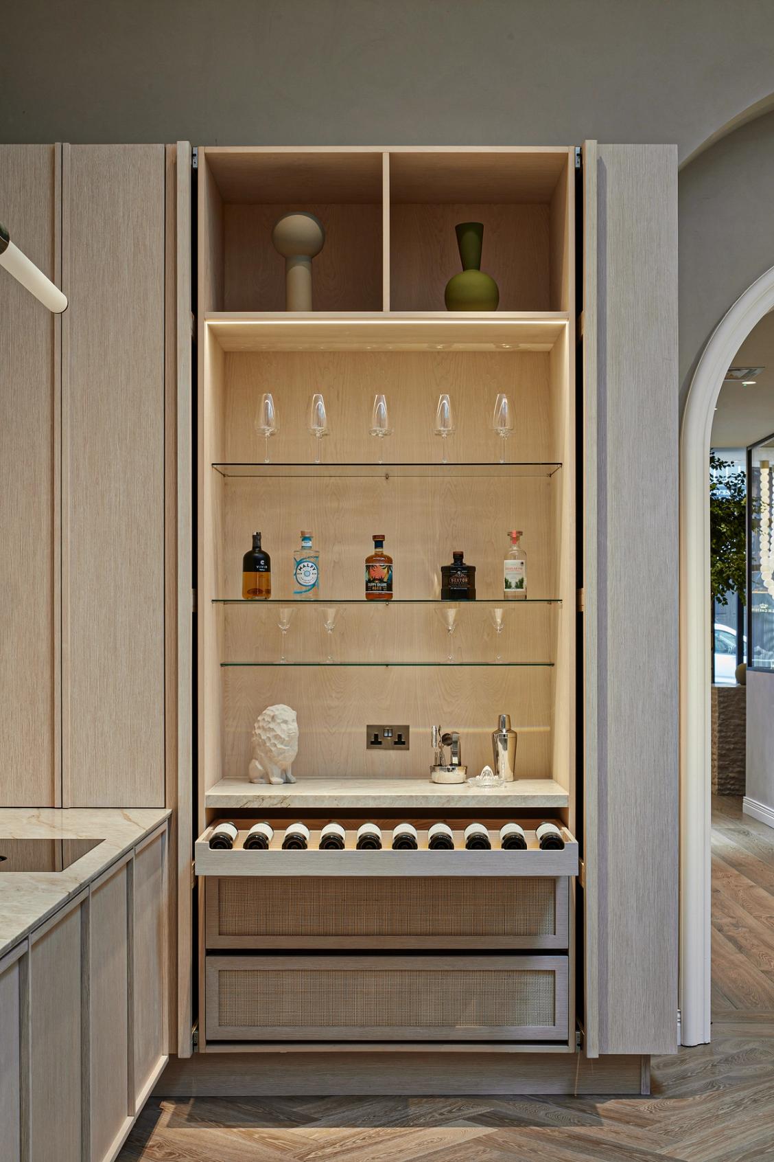 Sola Kitchens | Internal Solutions - Larders & Workstations