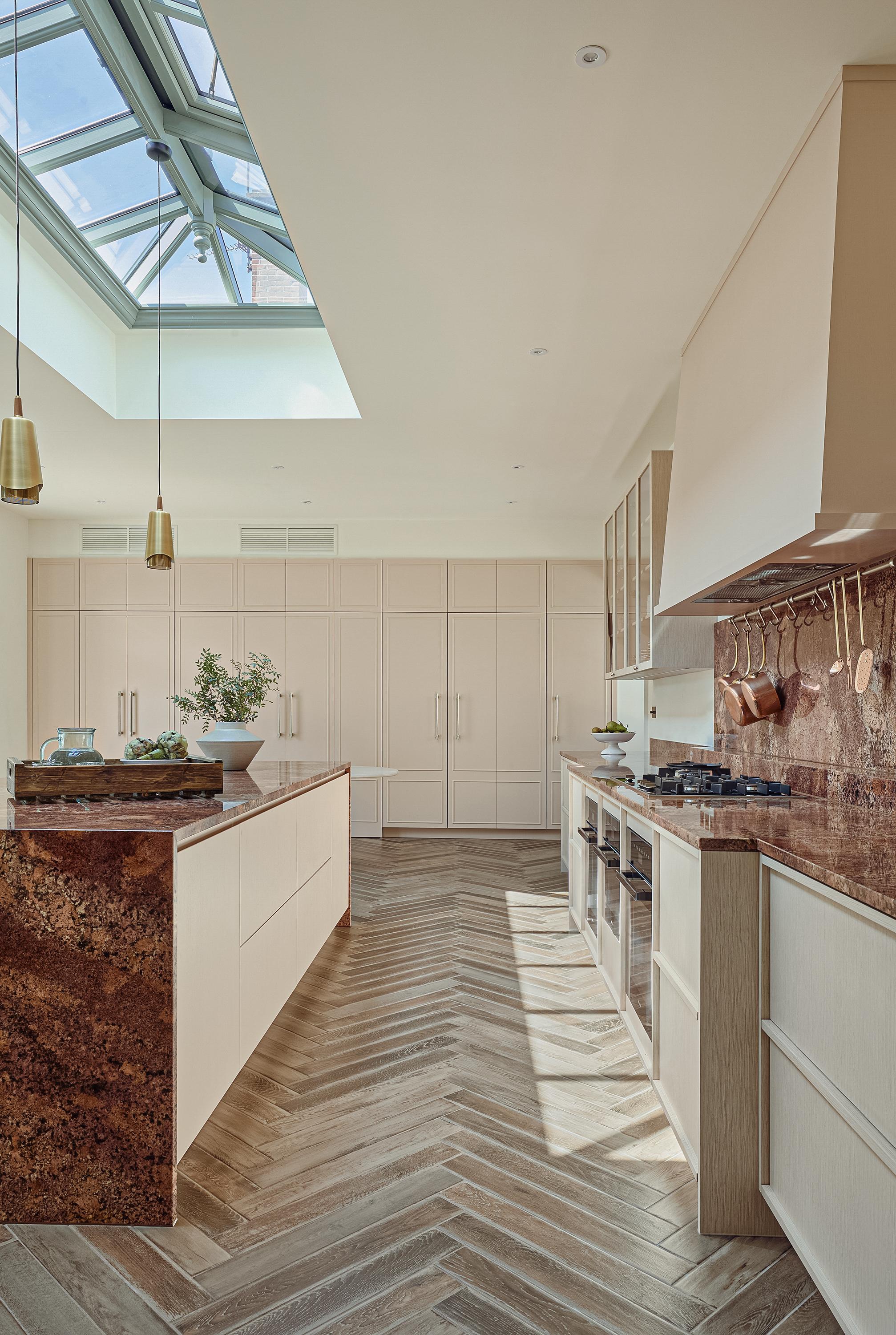 Sola Kitchens | Opulent Luxury