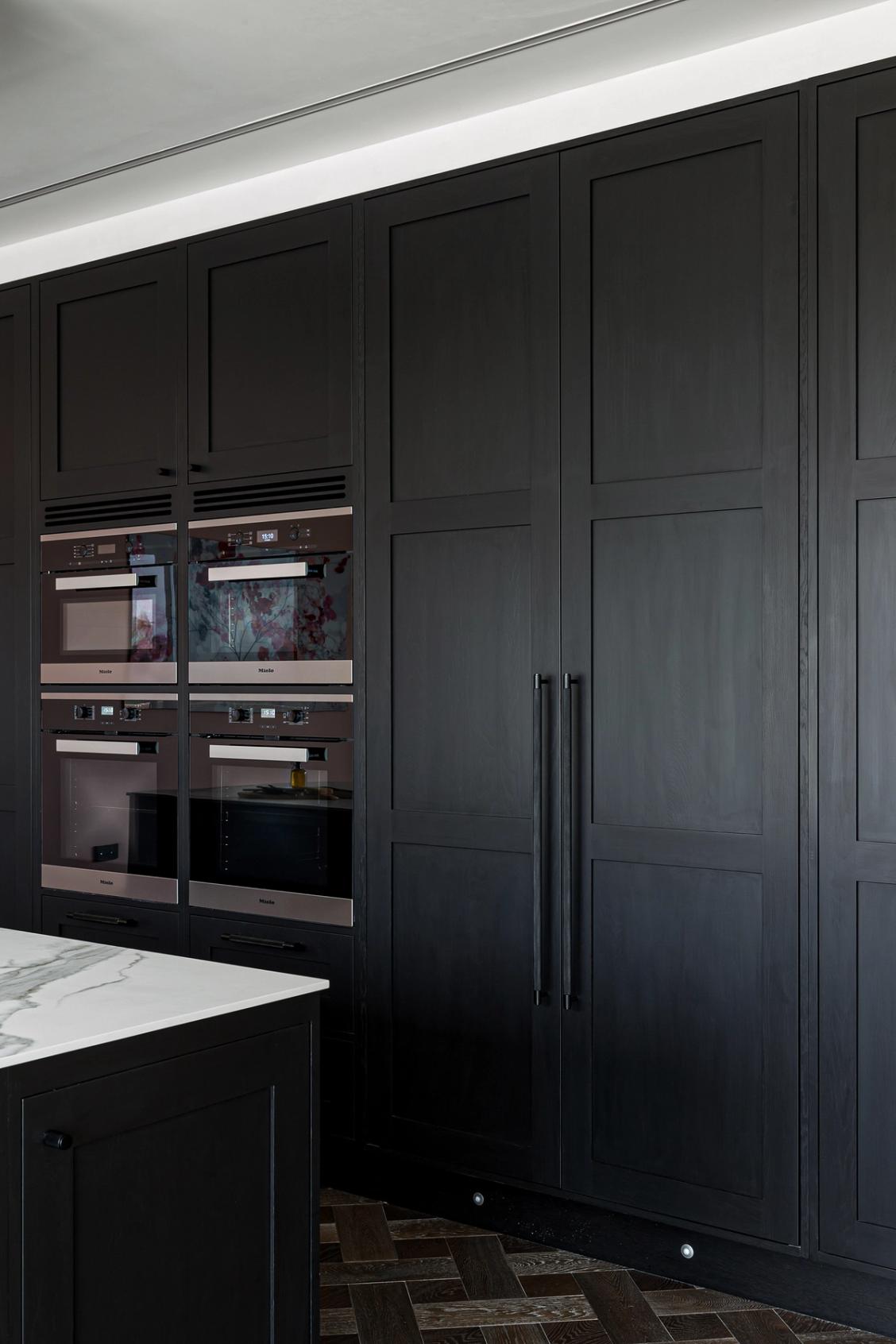 Sola Kitchens | Internal Solutions - Larders & Workstations