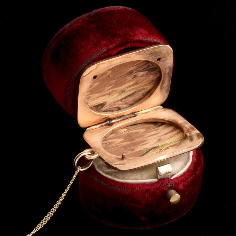 Victorian Dead Bird Locket — Erica Weiner