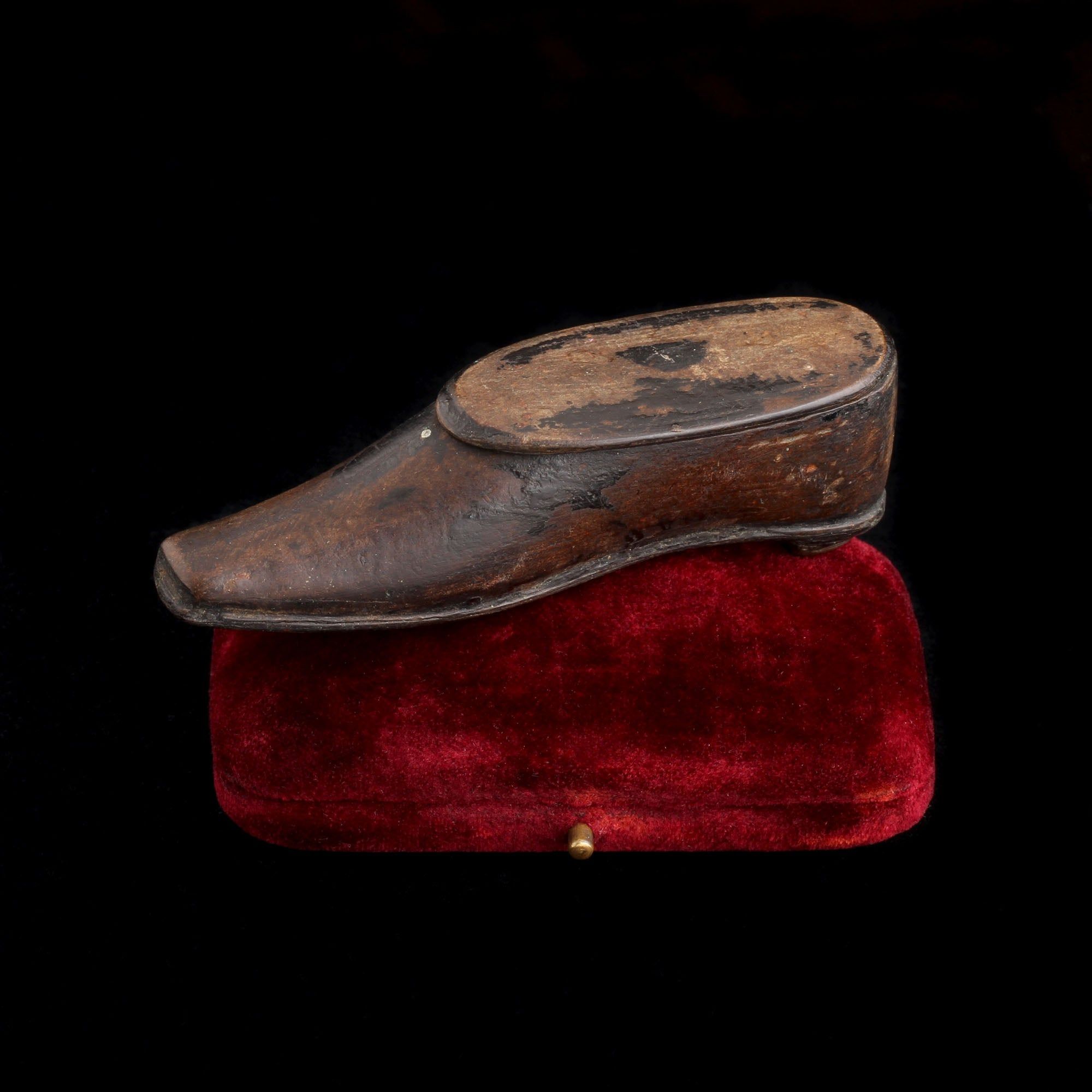 "JB" Boot snuff container — Erica Weiner