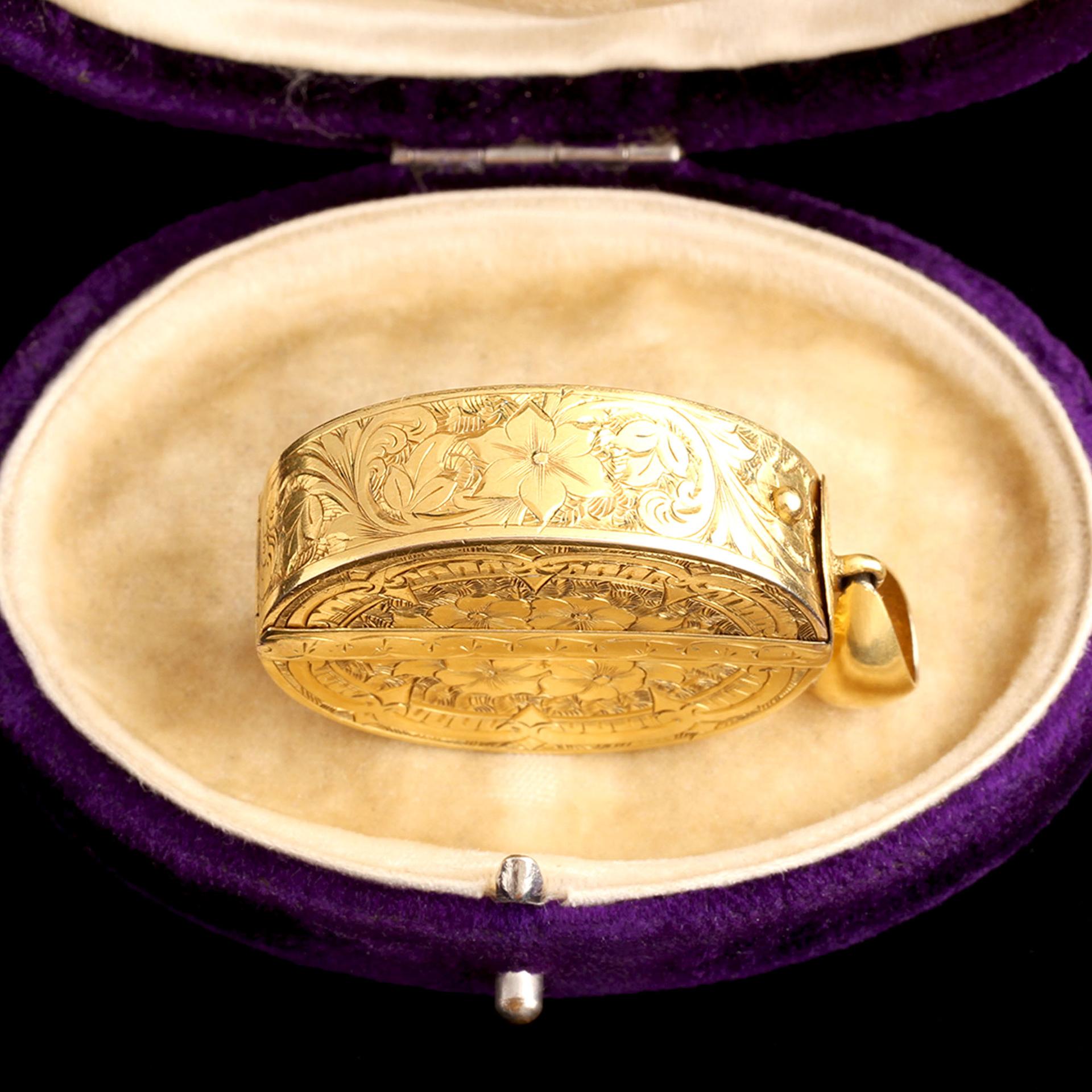 Victorian Oversized Folding Locket — Erica Weiner