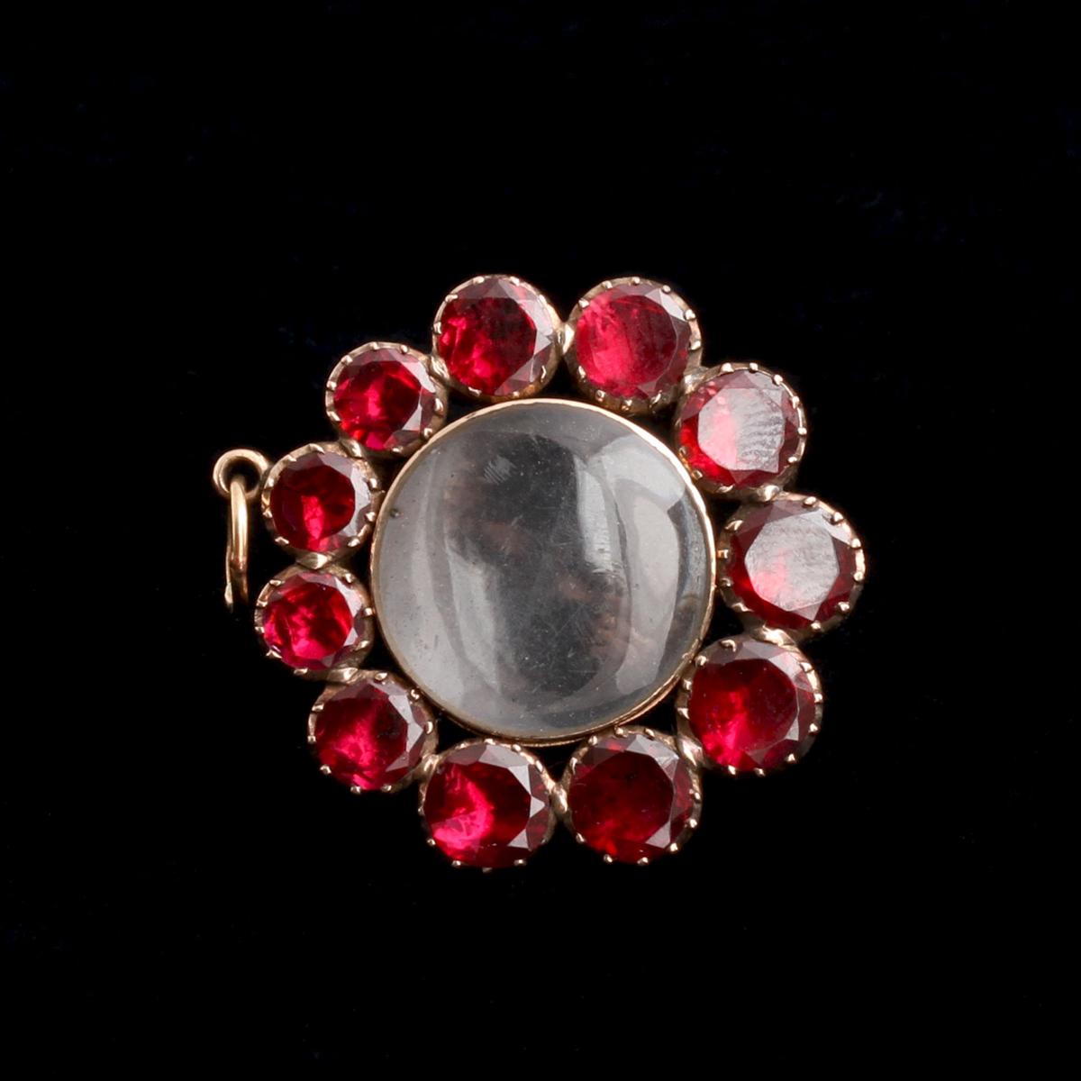 Georgian Garnet Framed Locket — Erica Weiner