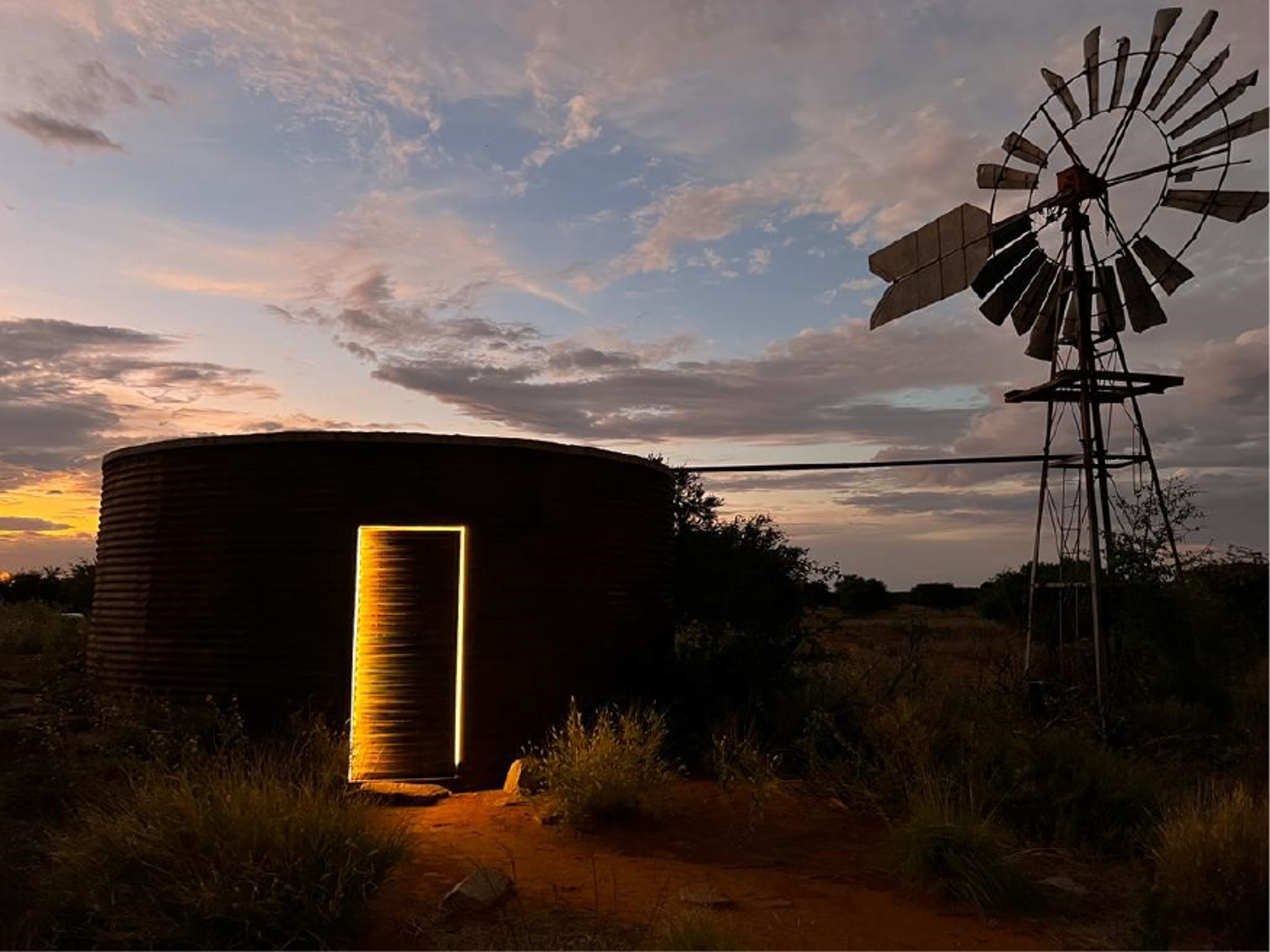 Introducing Loapi, a true immersion into the Kalahari wilderness | ROAR ...