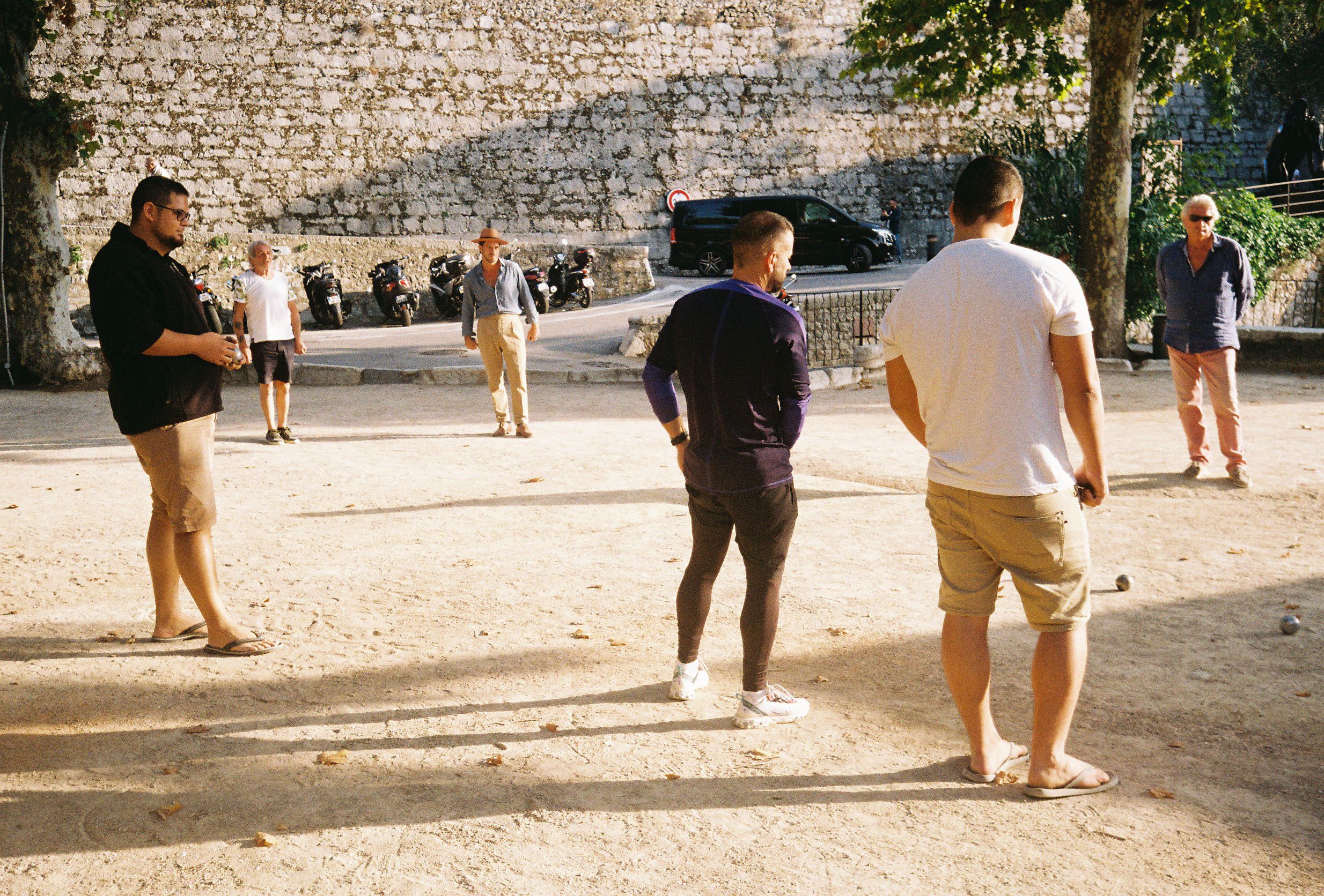 How to Play Pétanque Properly