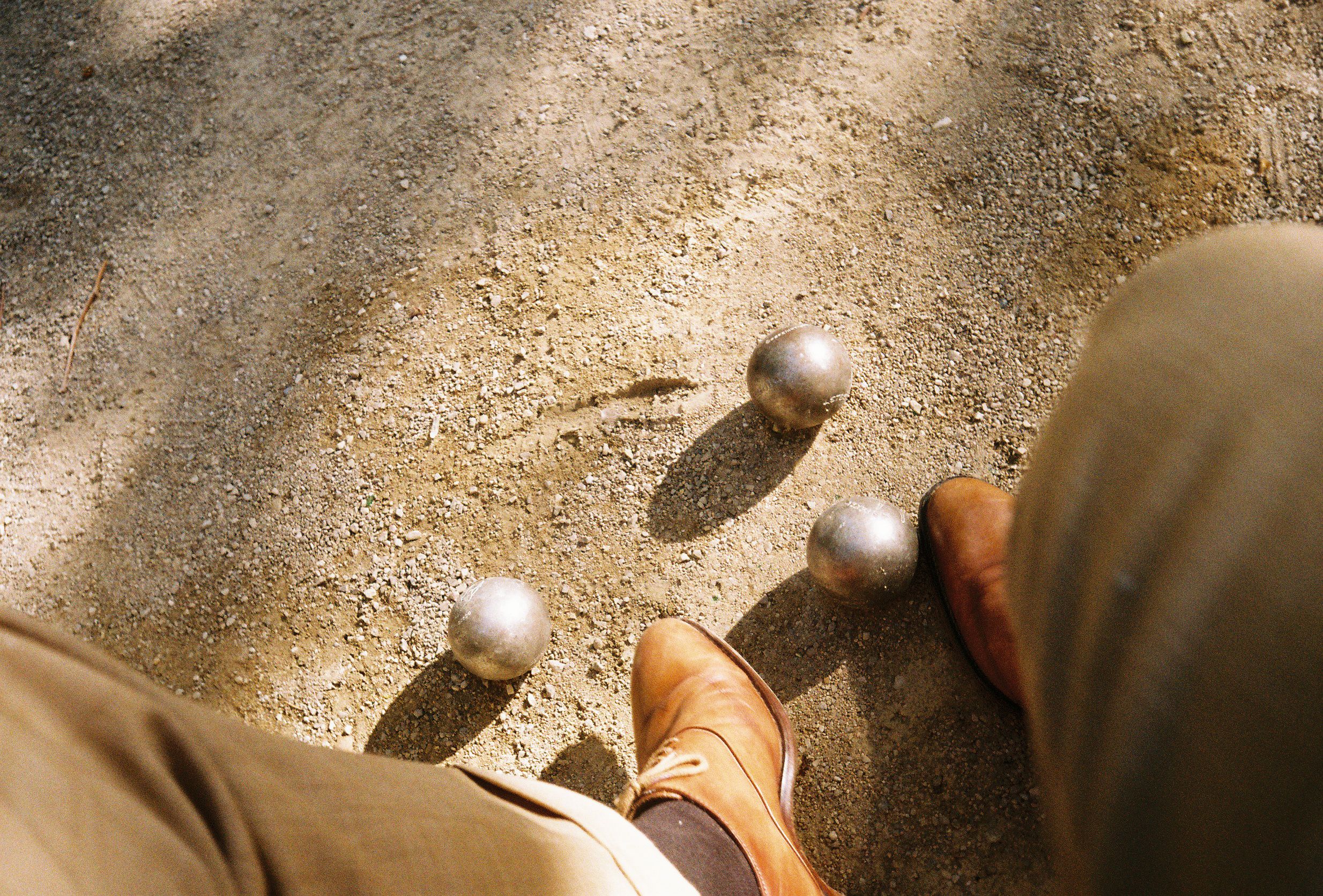 How to Play Pétanque Properly