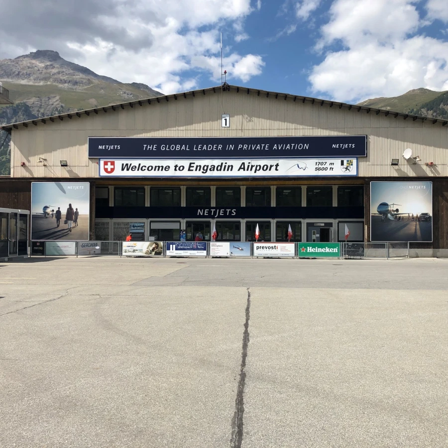 Restaurant Intersection