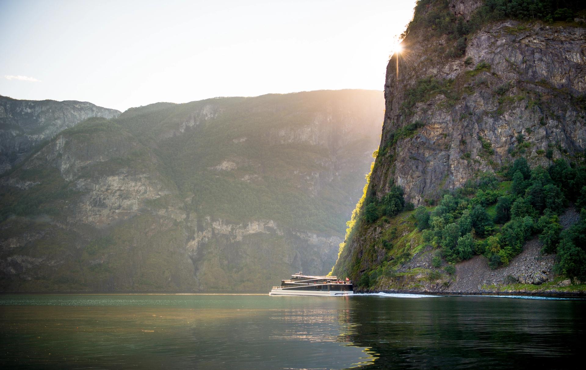 Explore the UNESCO-listed Nærøyfjord | Norway’s best