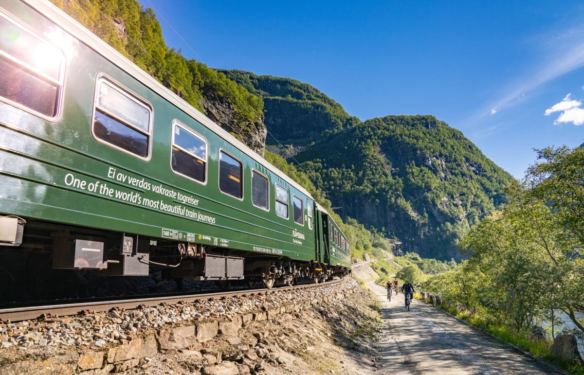 Flåm Railway, Flåm Zipline, Rallarvegen Cycling Tour | Norway’s best