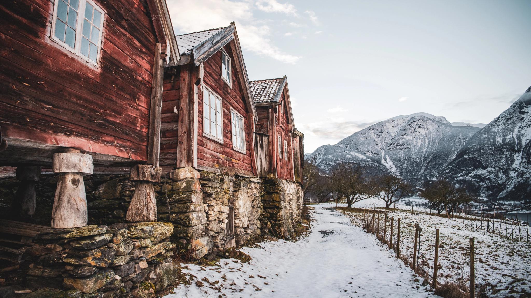 Shuttle bus Flåm and Aurland - Norways best | Norway’s best