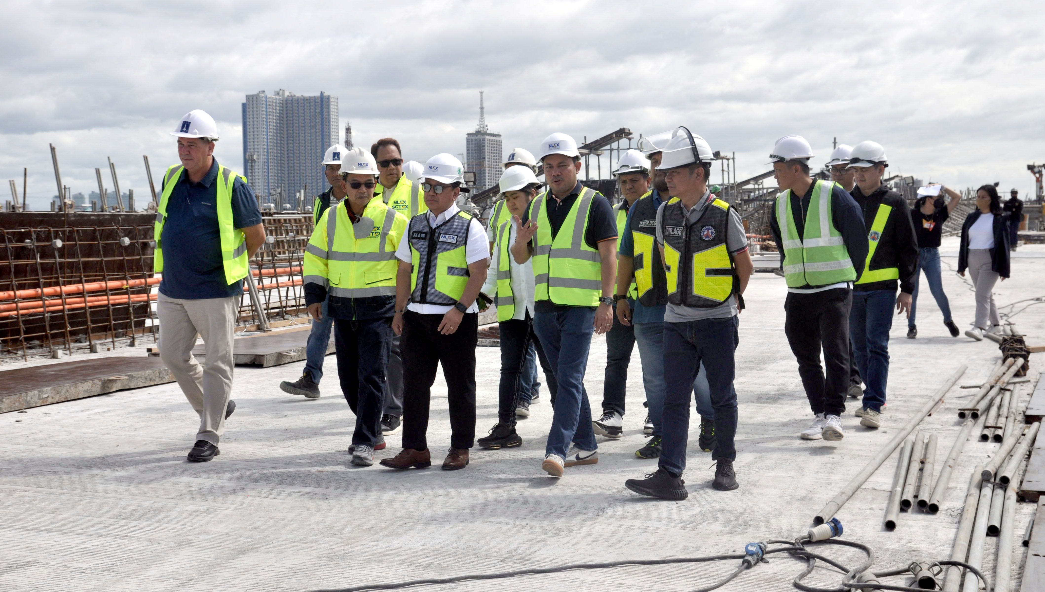 TOP GUNS INSPECT NLEX CONNECTOR ROAD