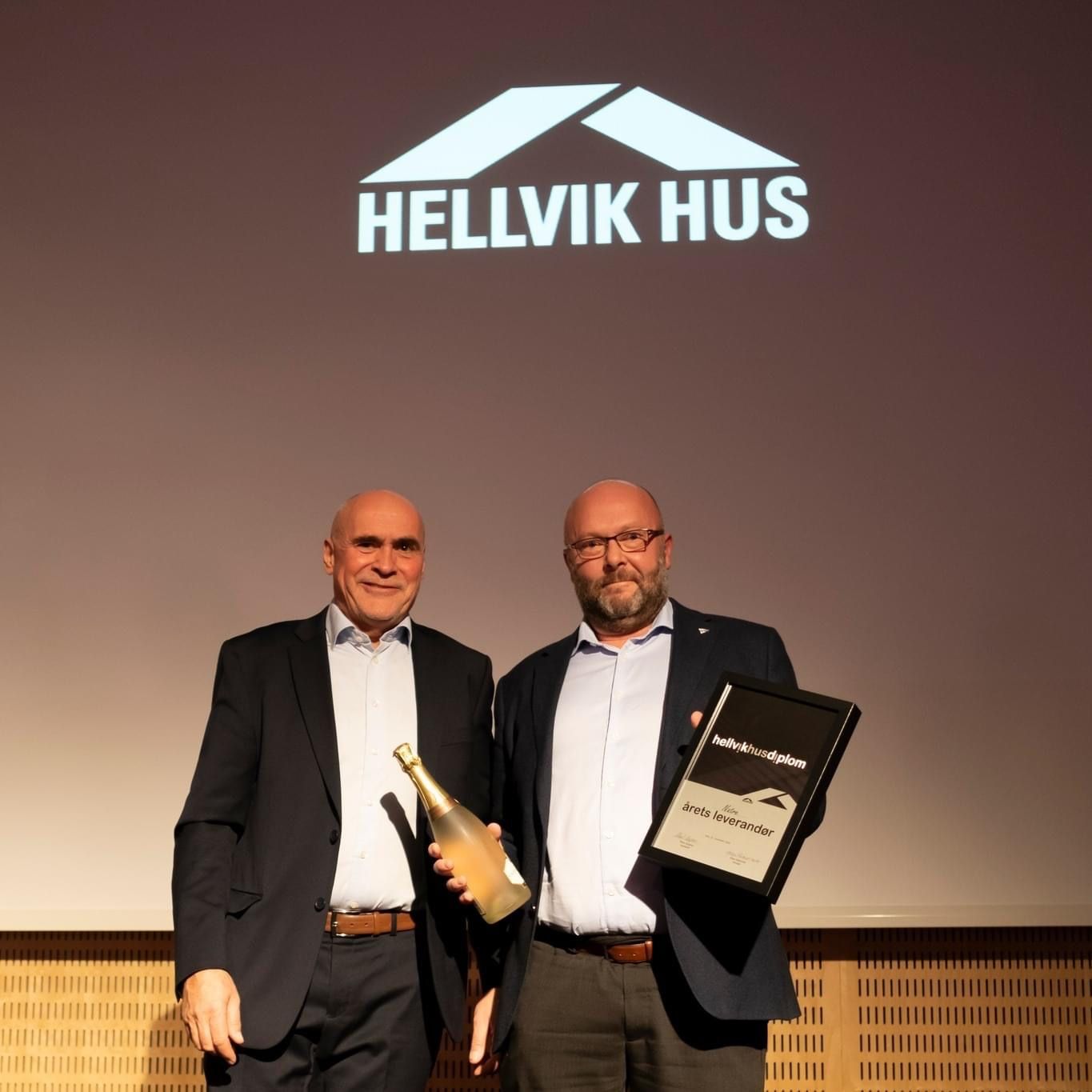 Årets leverandør Hellvik Hus - Natre Vinduer